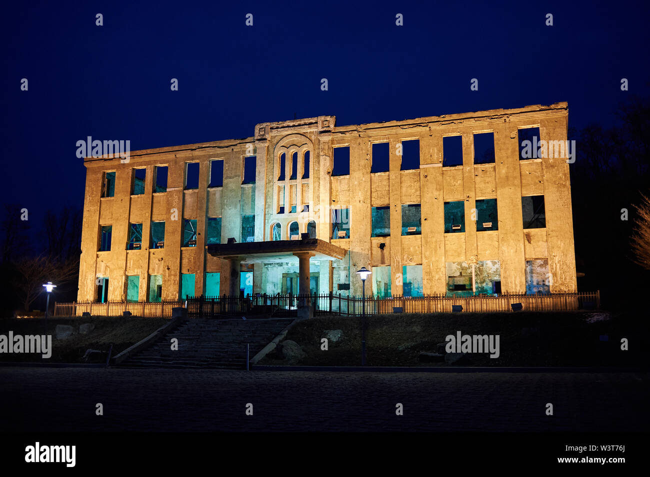 Completed properties hi-res stock photography and images - Alamy