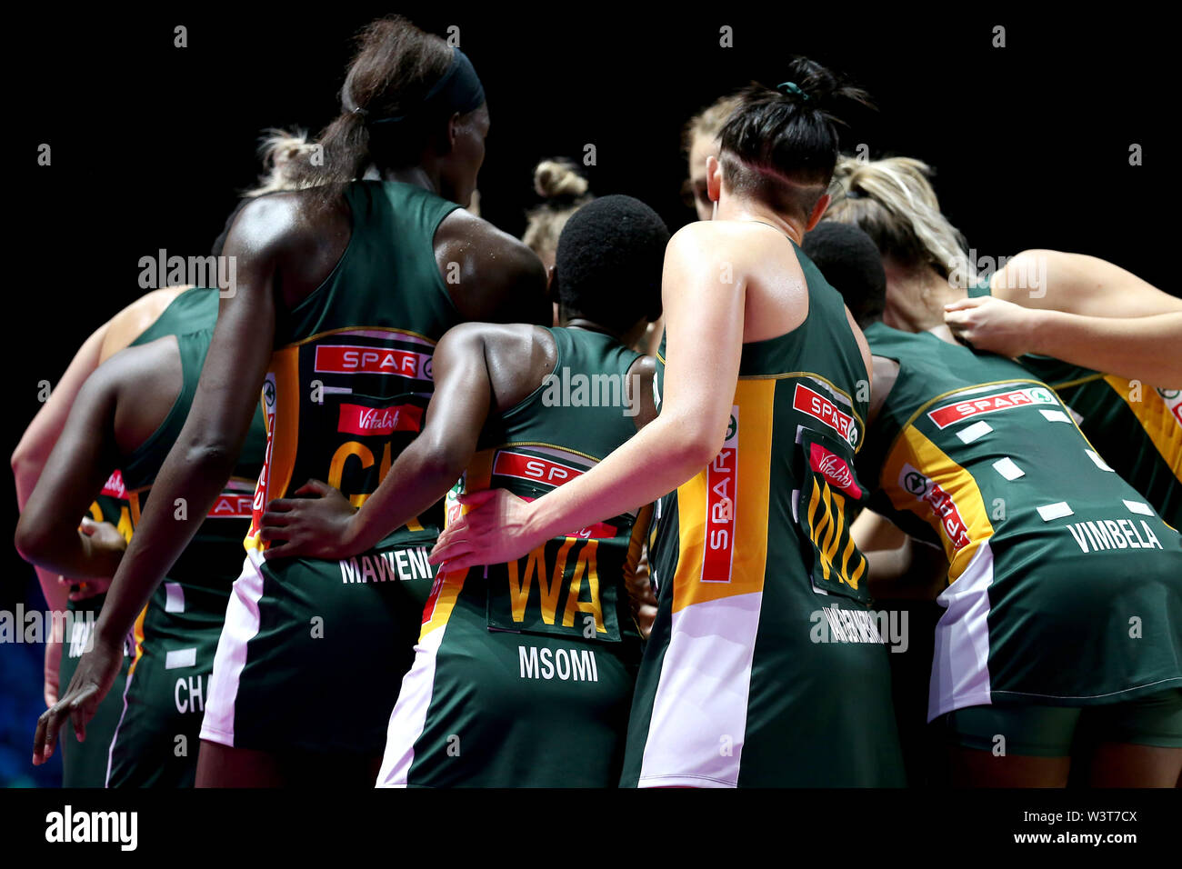 South africa team huddle hi-res stock photography and images - Alamy