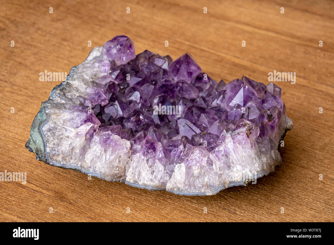 Inside geode hi-res stock photography and images - Alamy
