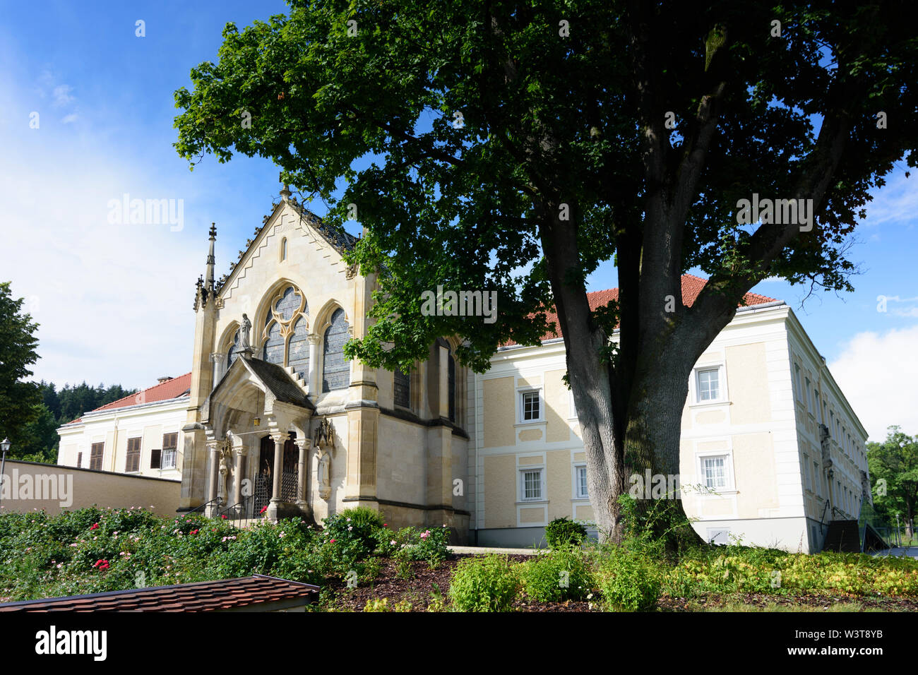 Schloss mayerling castle in wienerwald vienna woods hi-res stock ...