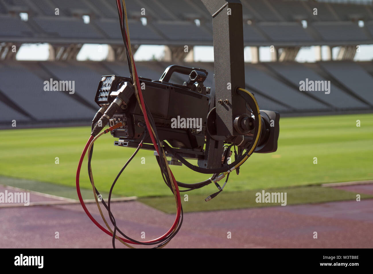 Camera crane hi-res stock photography and images - Alamy