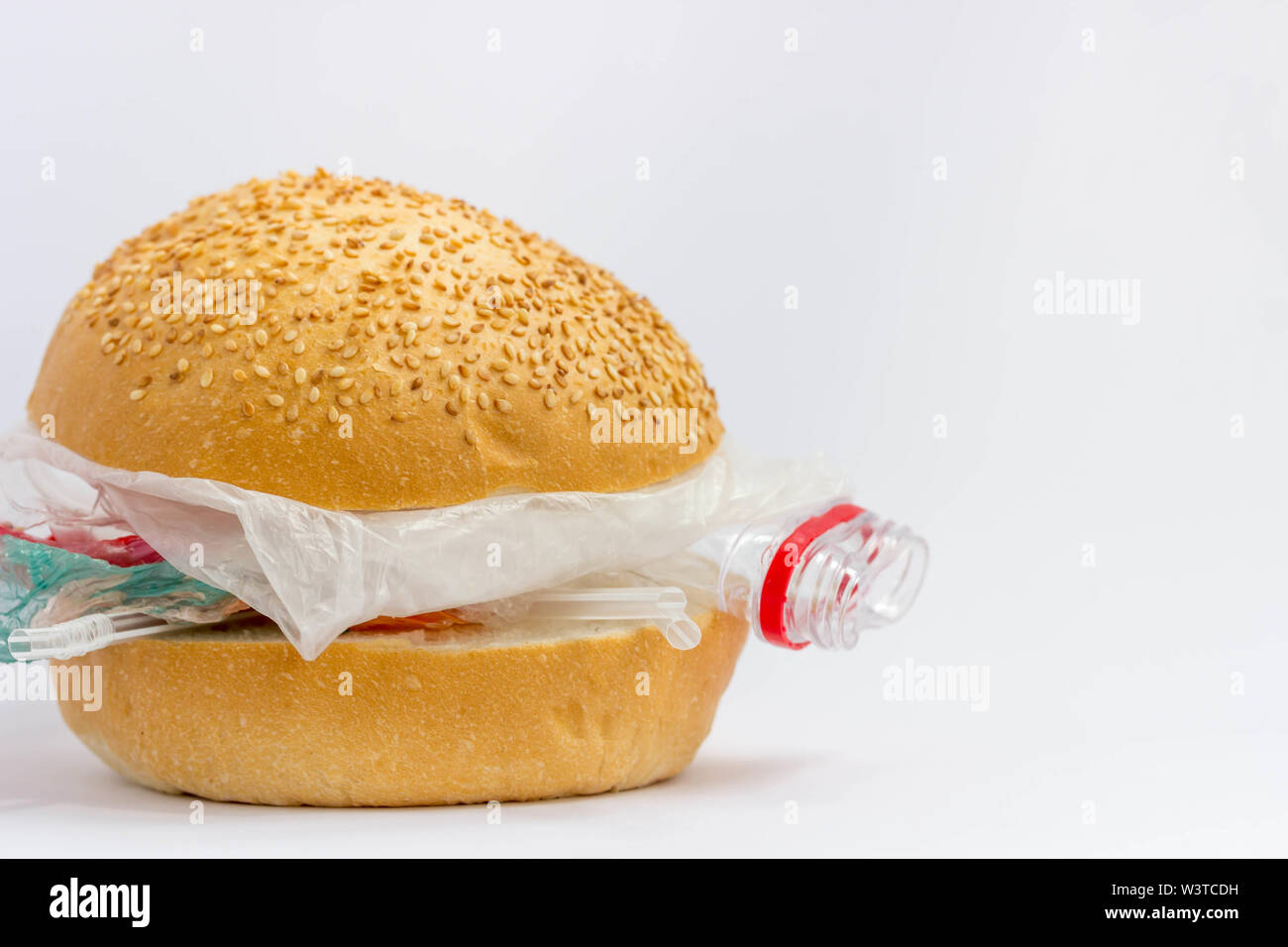 Plastic pollution of the planet hi-res stock photography and images - Alamy