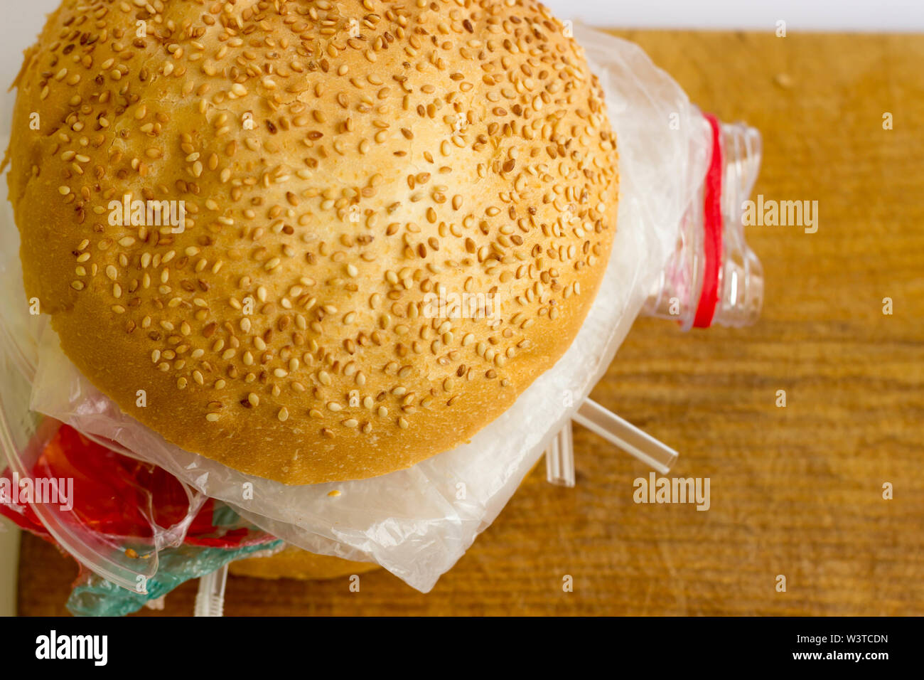 Plastic pollution of the planet hi-res stock photography and images - Alamy