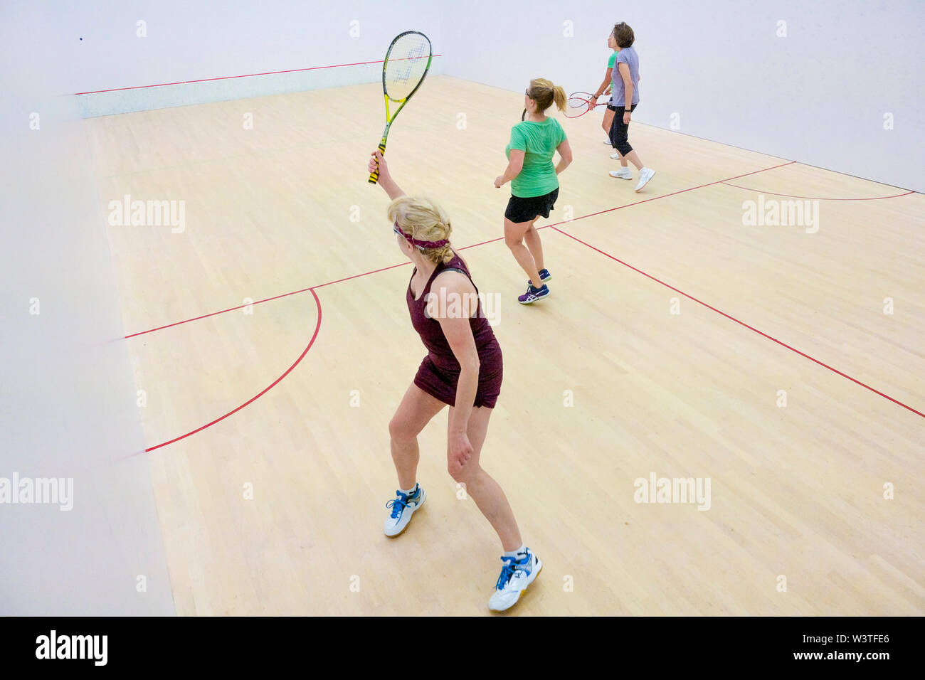 Sport of squash hi-res stock photography and images - Alamy