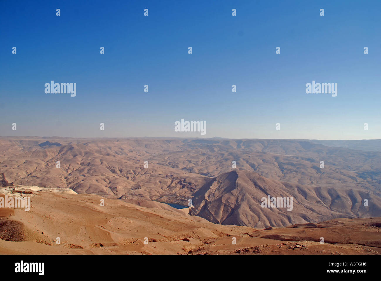 The mountains and deserts of the Jordan Stock Photo - Alamy