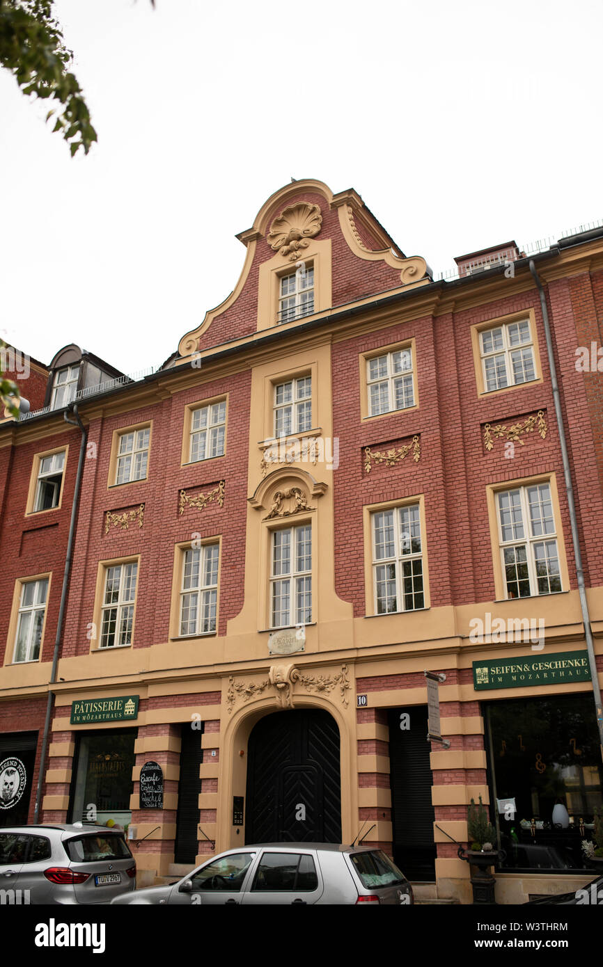 Mozart museum hi-res stock photography and images - Alamy