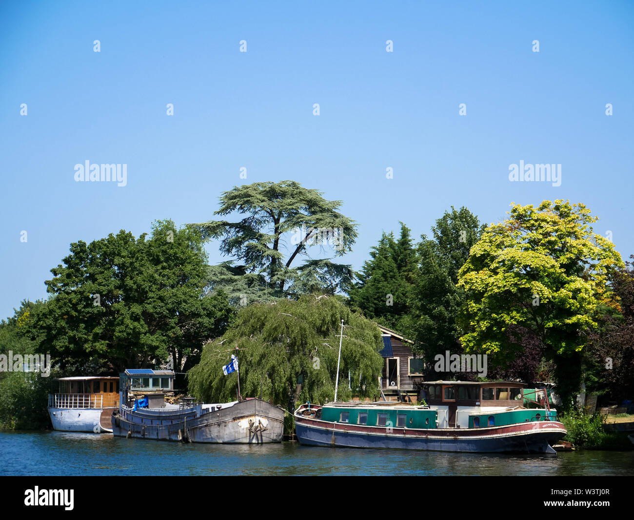 Thames old windsor hi-res stock photography and images - Alamy