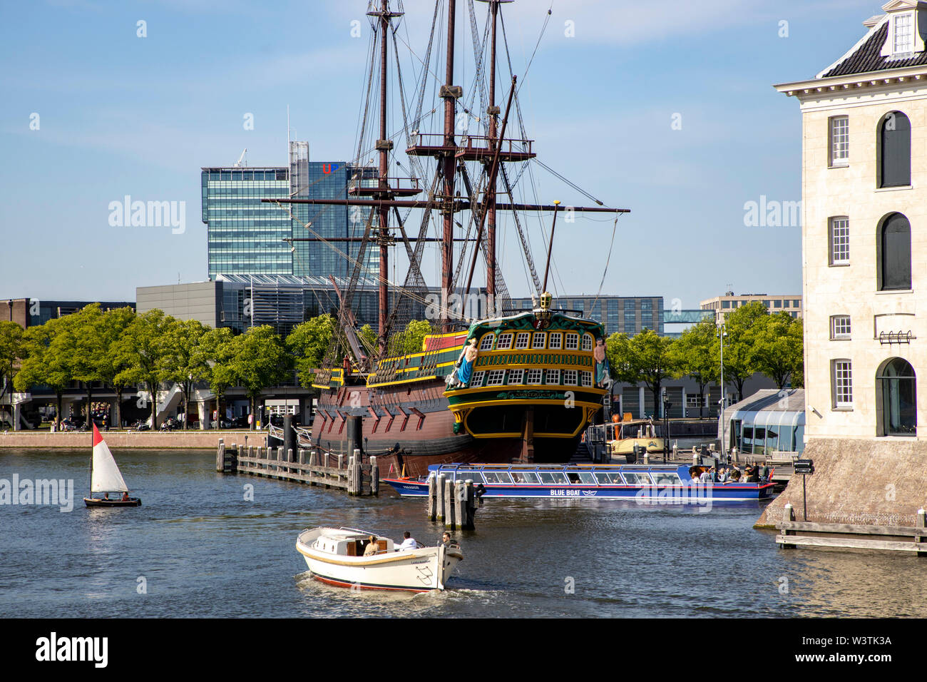 Voc boat hi-res stock photography and images - Alamy