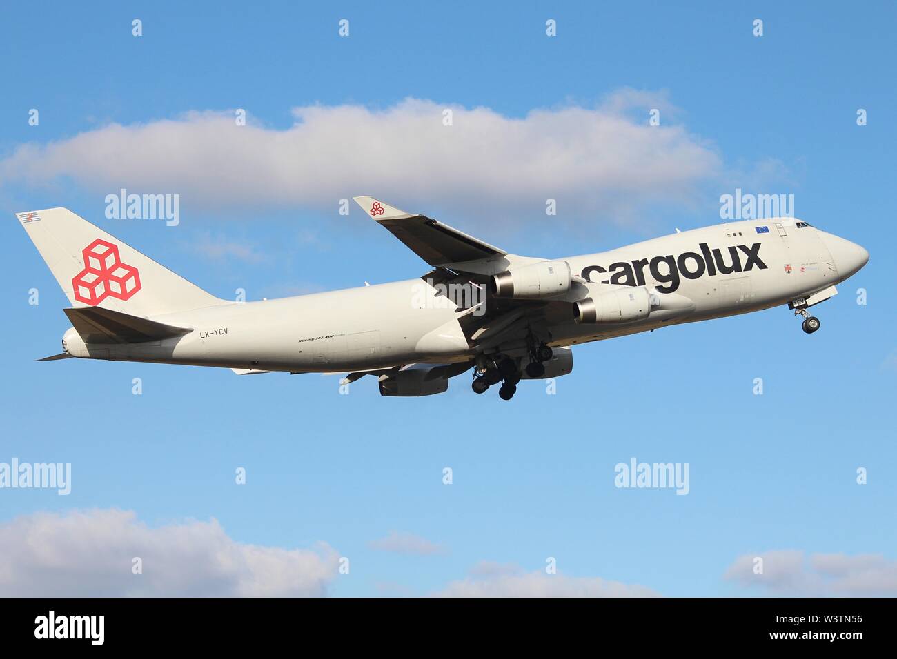 Boeing 747 freight aircraft hi-res stock photography and images - Alamy