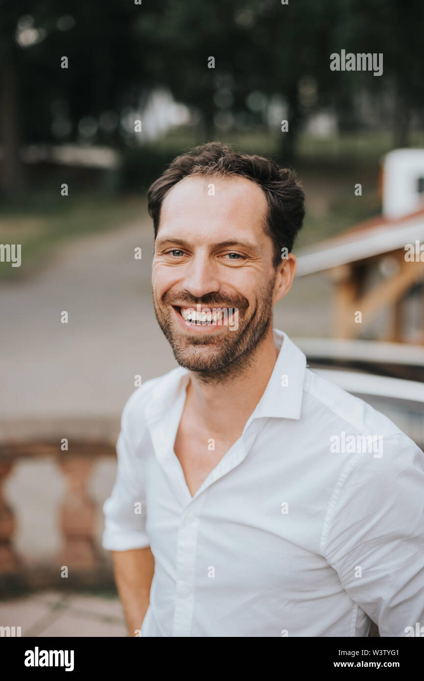 Bearded caucasian hi-res stock photography and images - Alamy