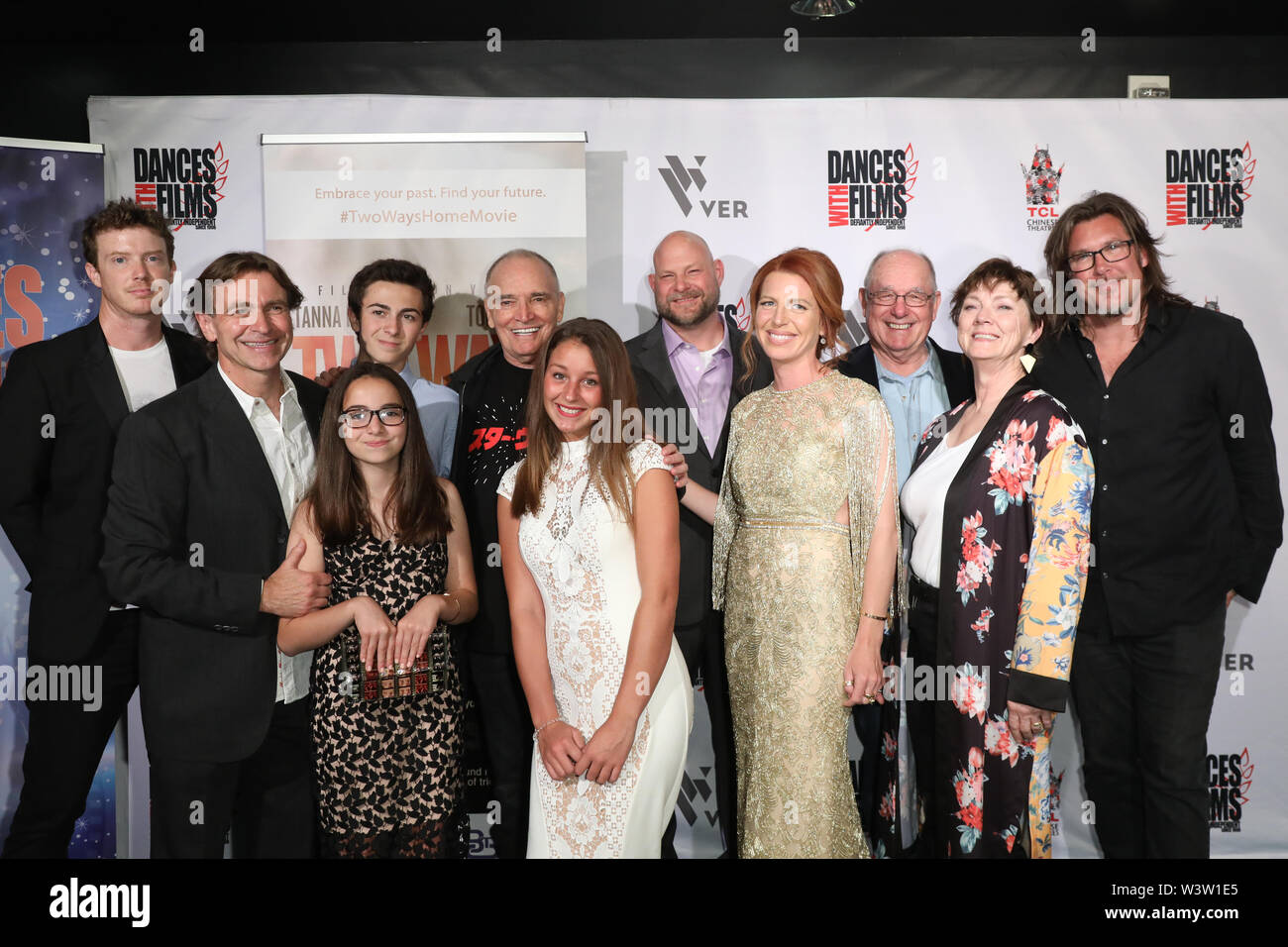 Tom bower red carpet event hi-res stock photography and images - Alamy