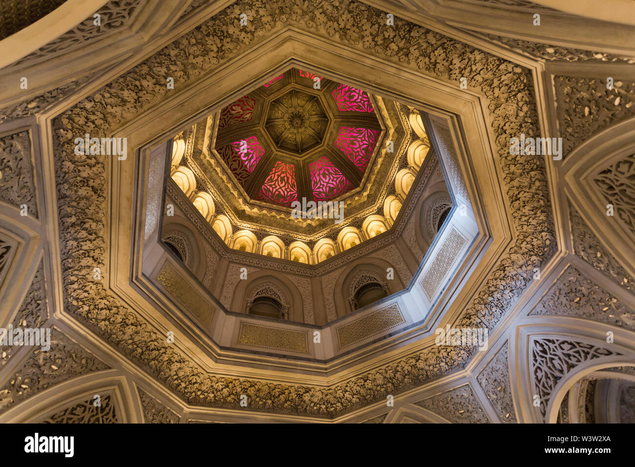 Radial wooden ceiling hi-res stock photography and images - Alamy