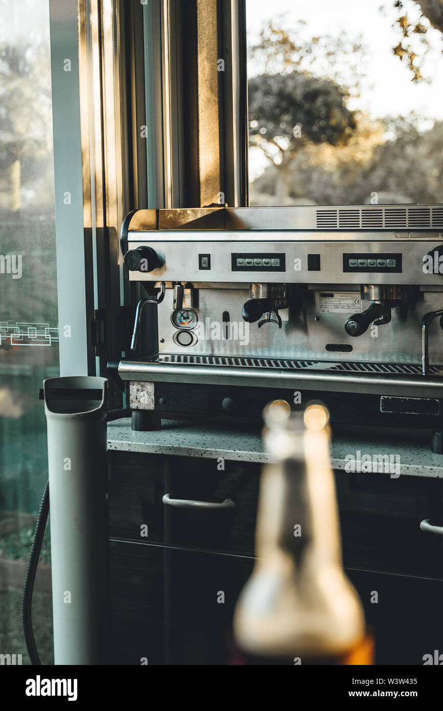 Granite bench hi-res stock photography and images - Alamy