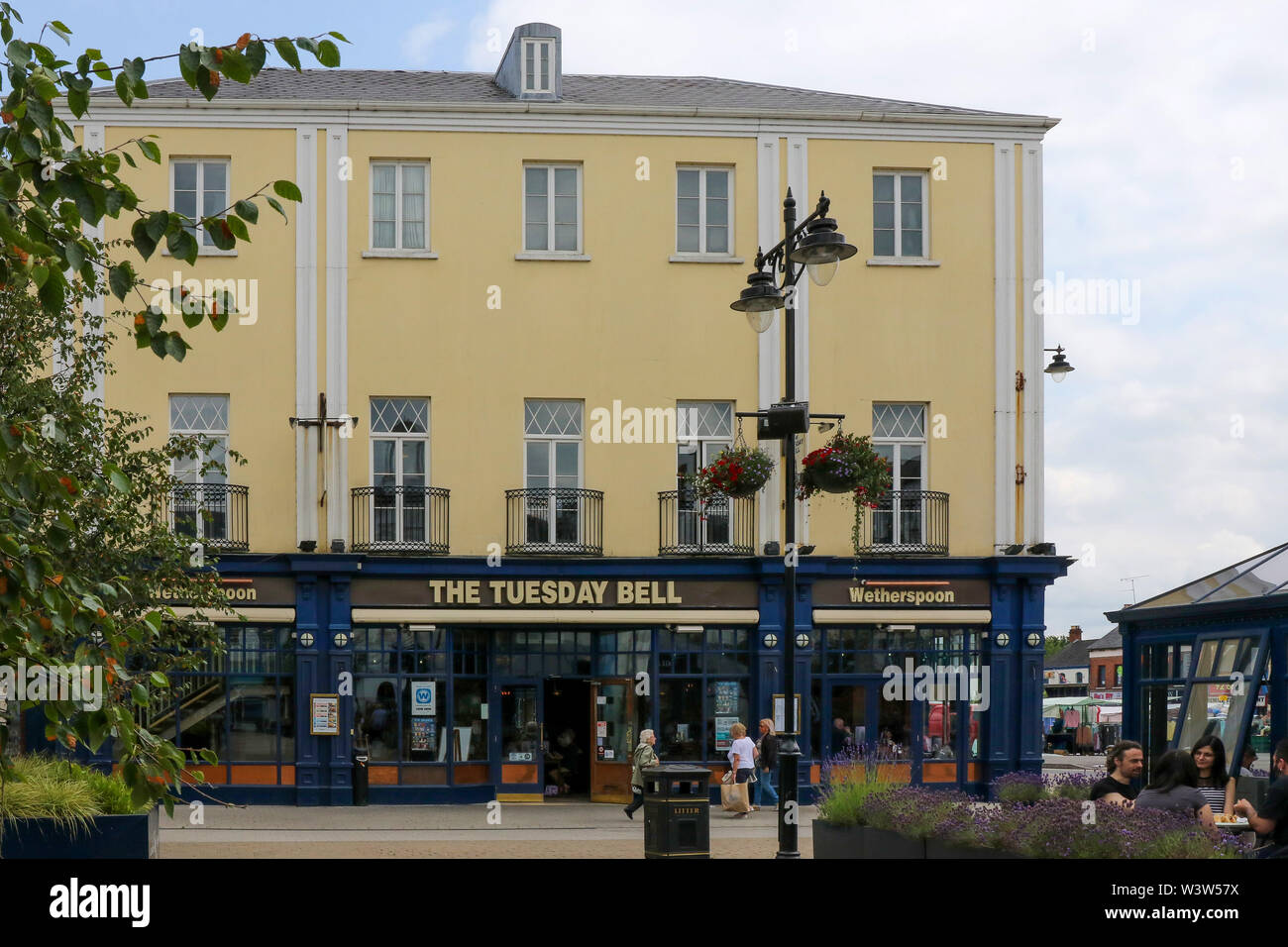 Wetherspoon lisburn hi-res stock photography and images - Alamy