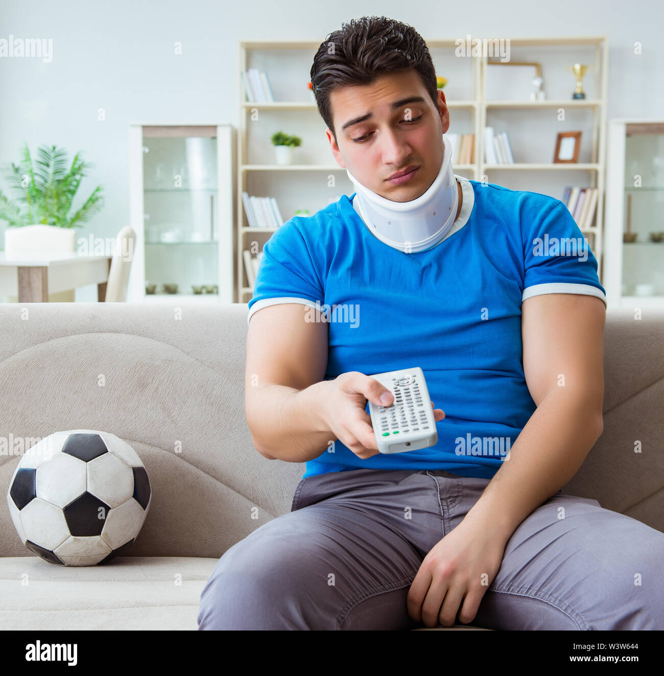 Pain neck brace football hi-res stock photography and images - Alamy