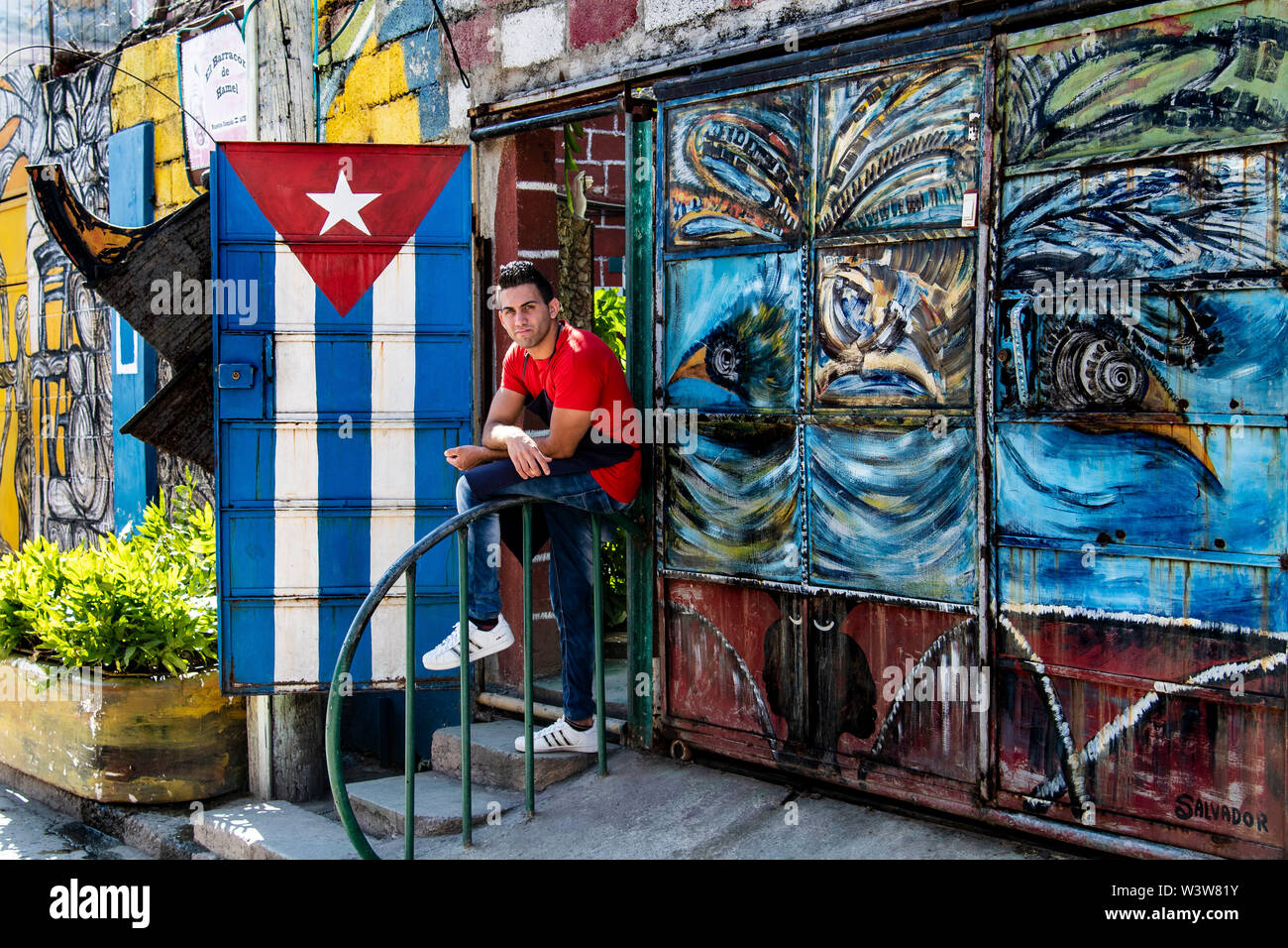 Handsome cuban man hi-res stock photography and images - Alamy