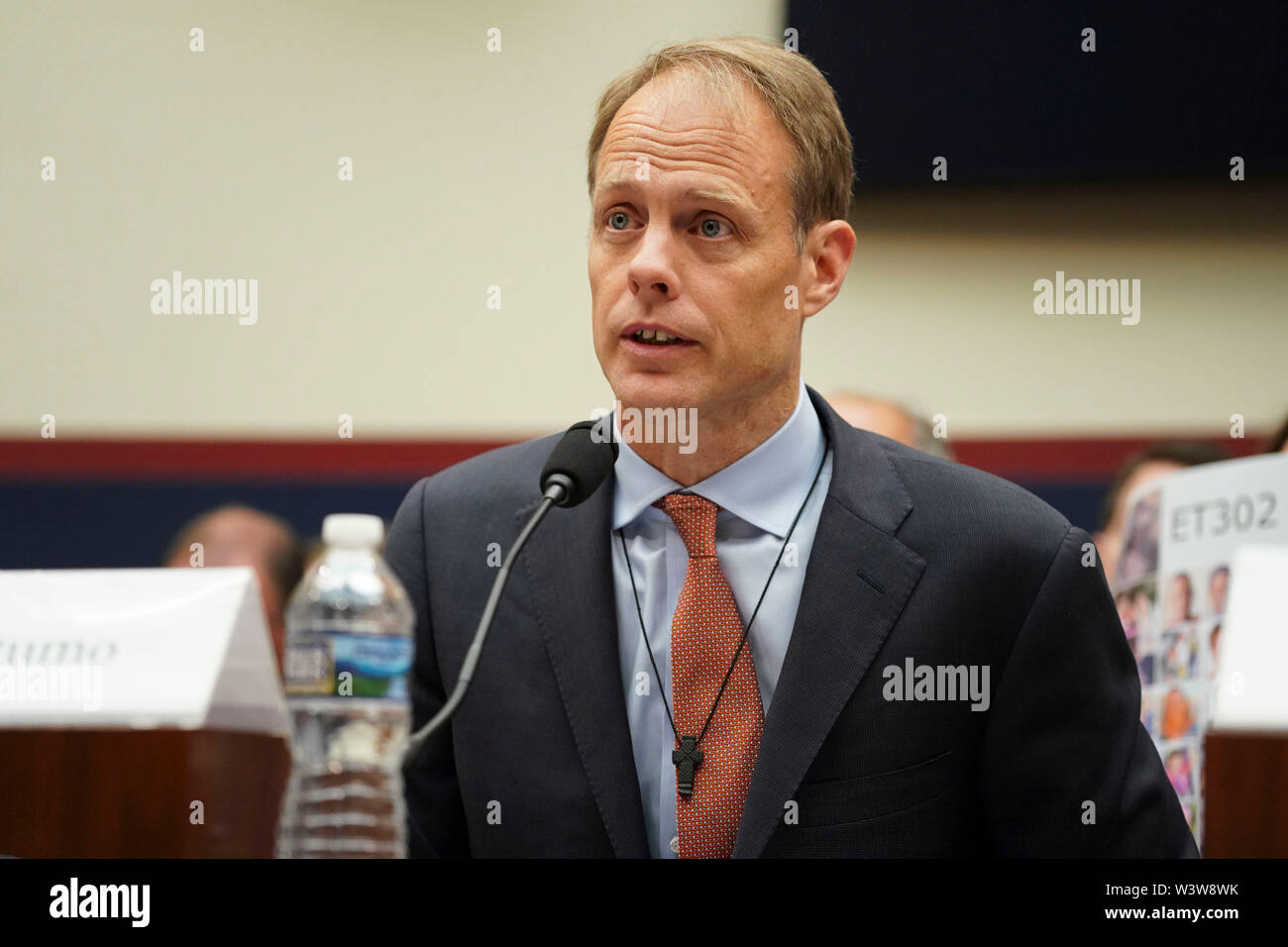 Aircraft crash house hi-res stock photography and images - Alamy