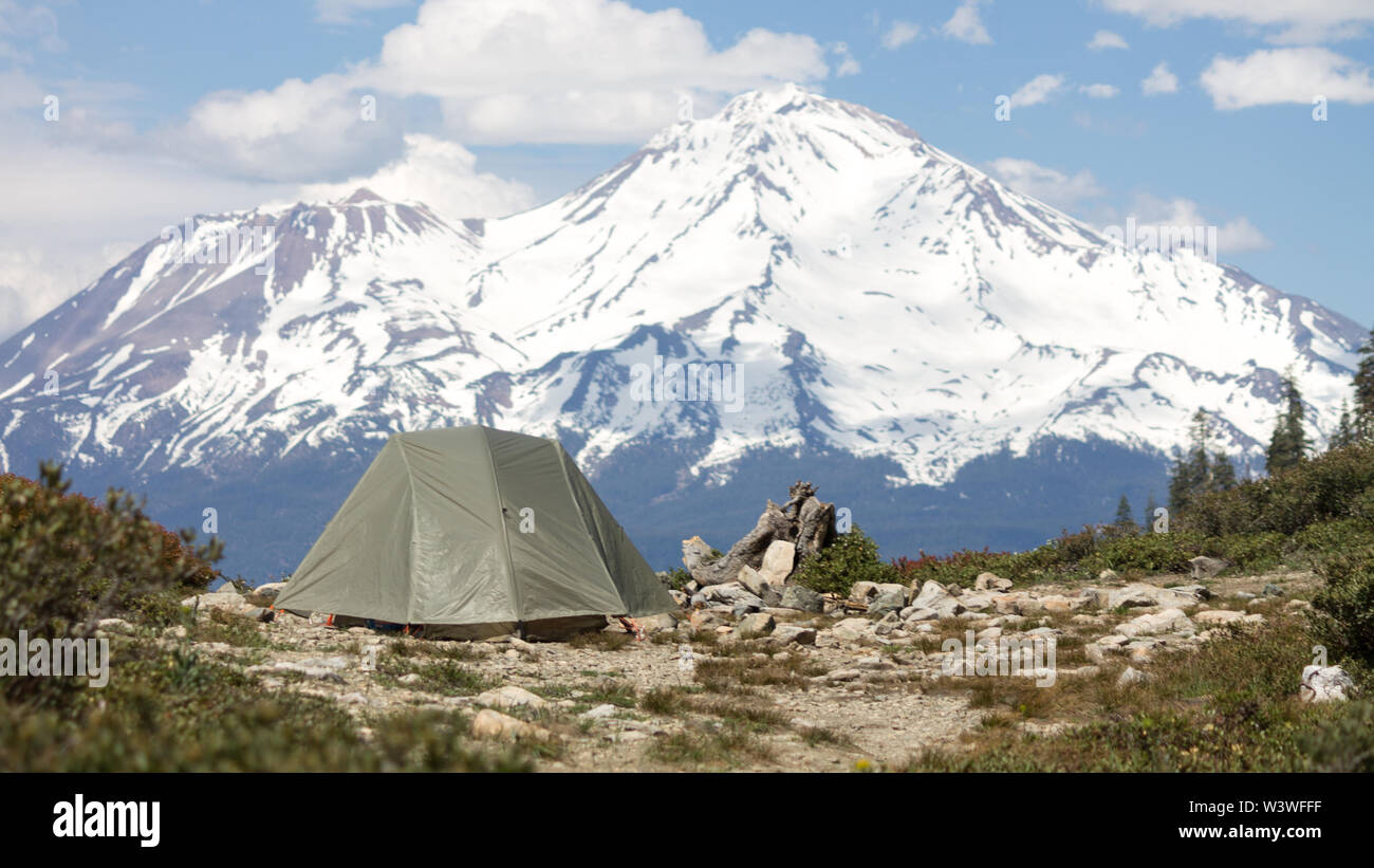Mt shasta camping hi-res stock photography and images - Alamy