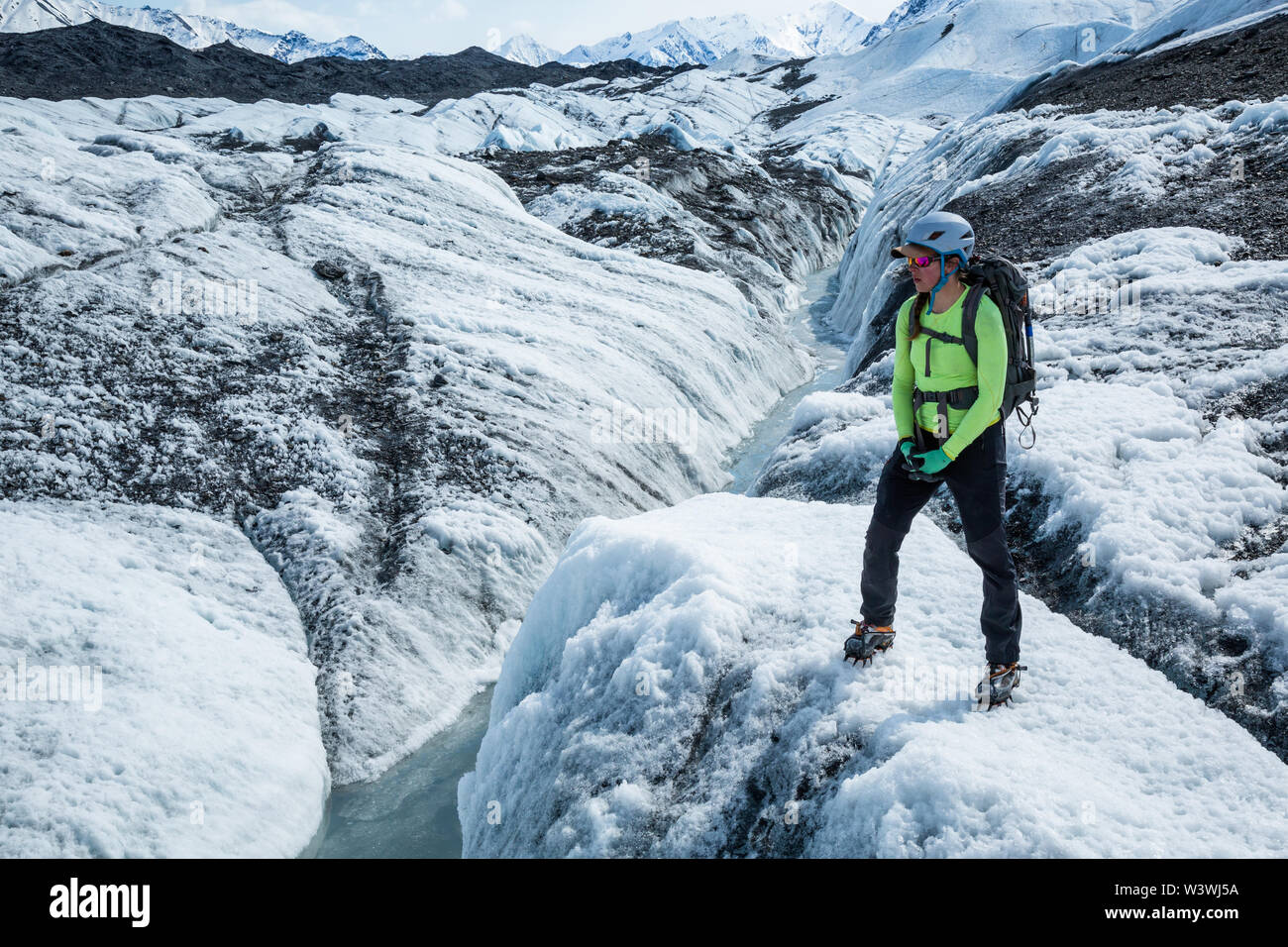 Female guide hi-res stock photography and images - Alamy