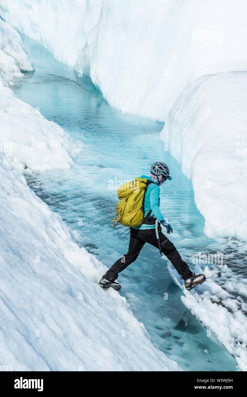 Crevasse jump hi-res stock photography and images - Alamy