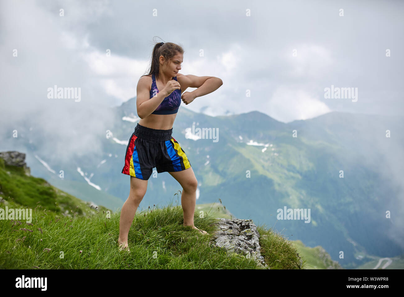 Female kickboxer hi-res stock photography and images - Alamy