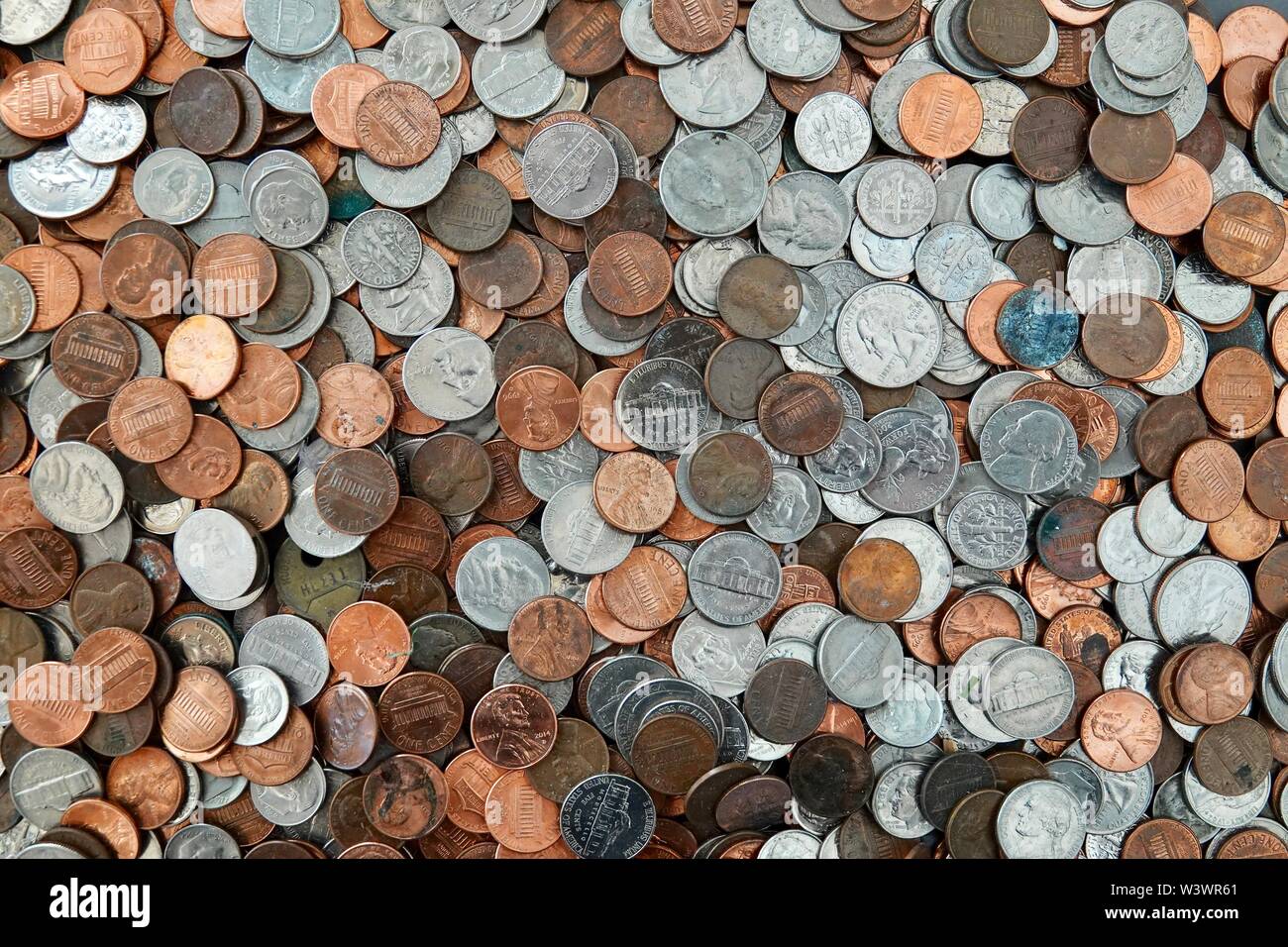 Pile of pennies hi-res stock photography and images - Alamy
