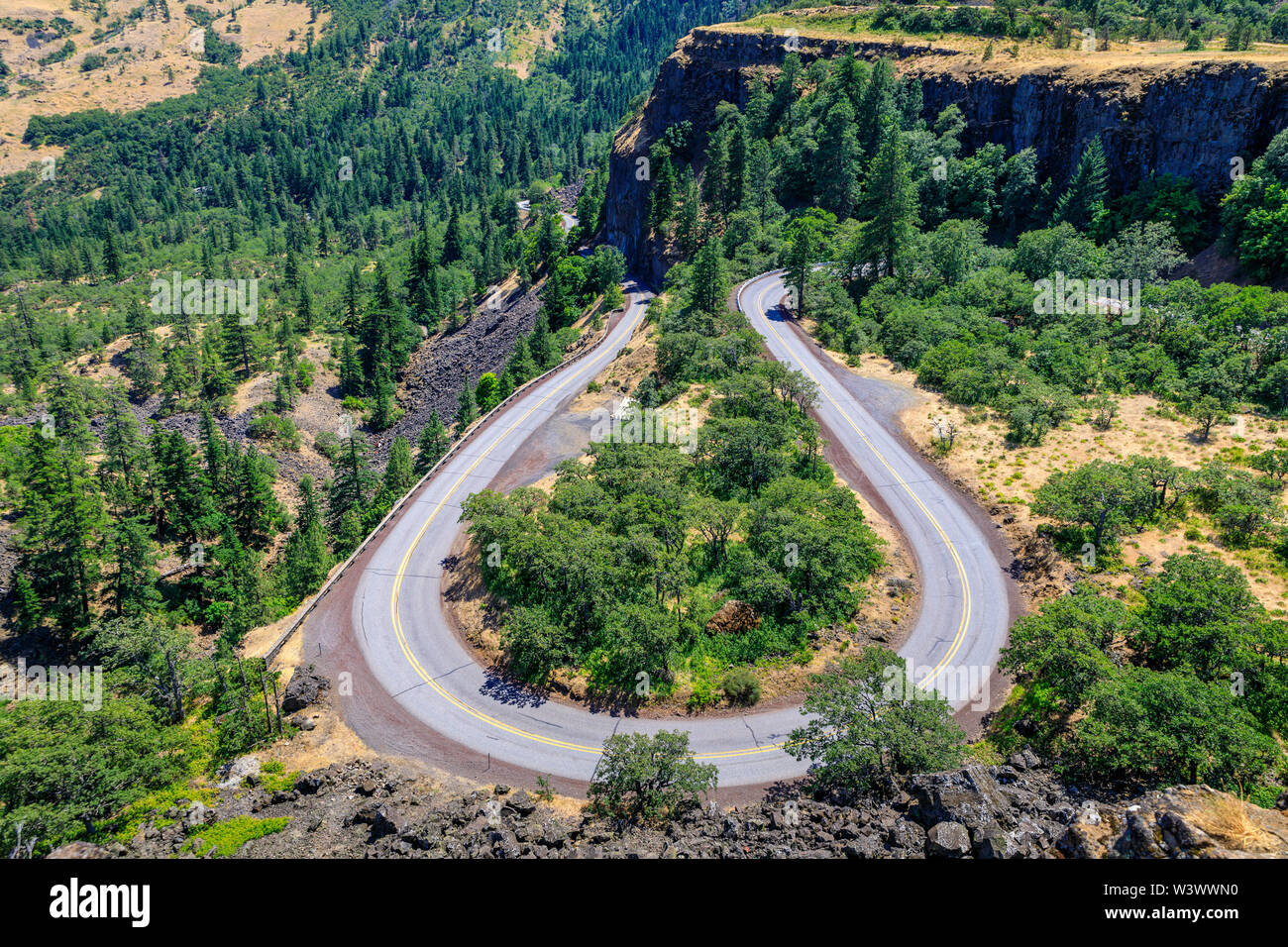 View from Rowena Crest Viewpoint, Old Columbia River Scenic Highway ...