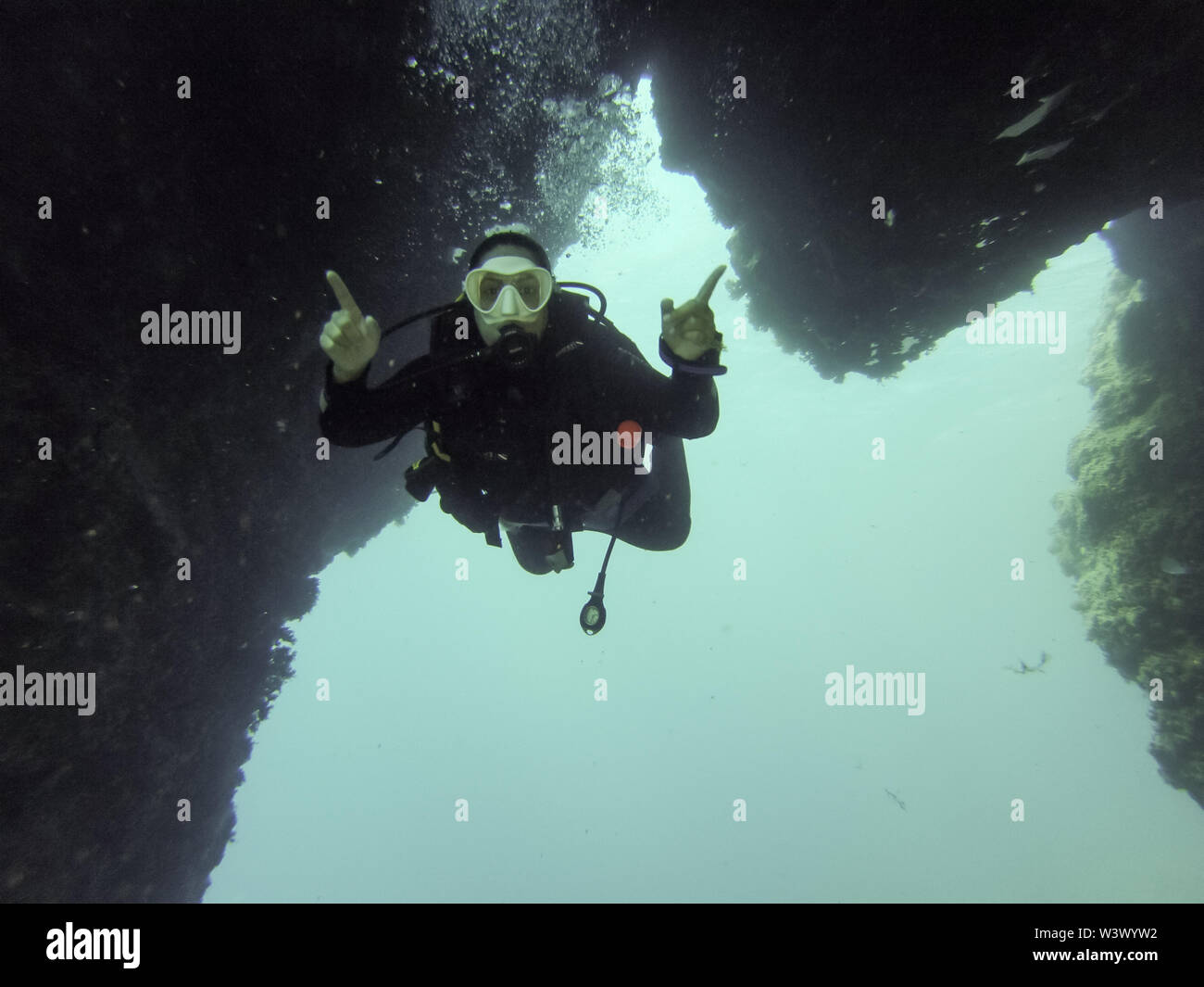 Lady scuba diver hi-res stock photography and images - Alamy