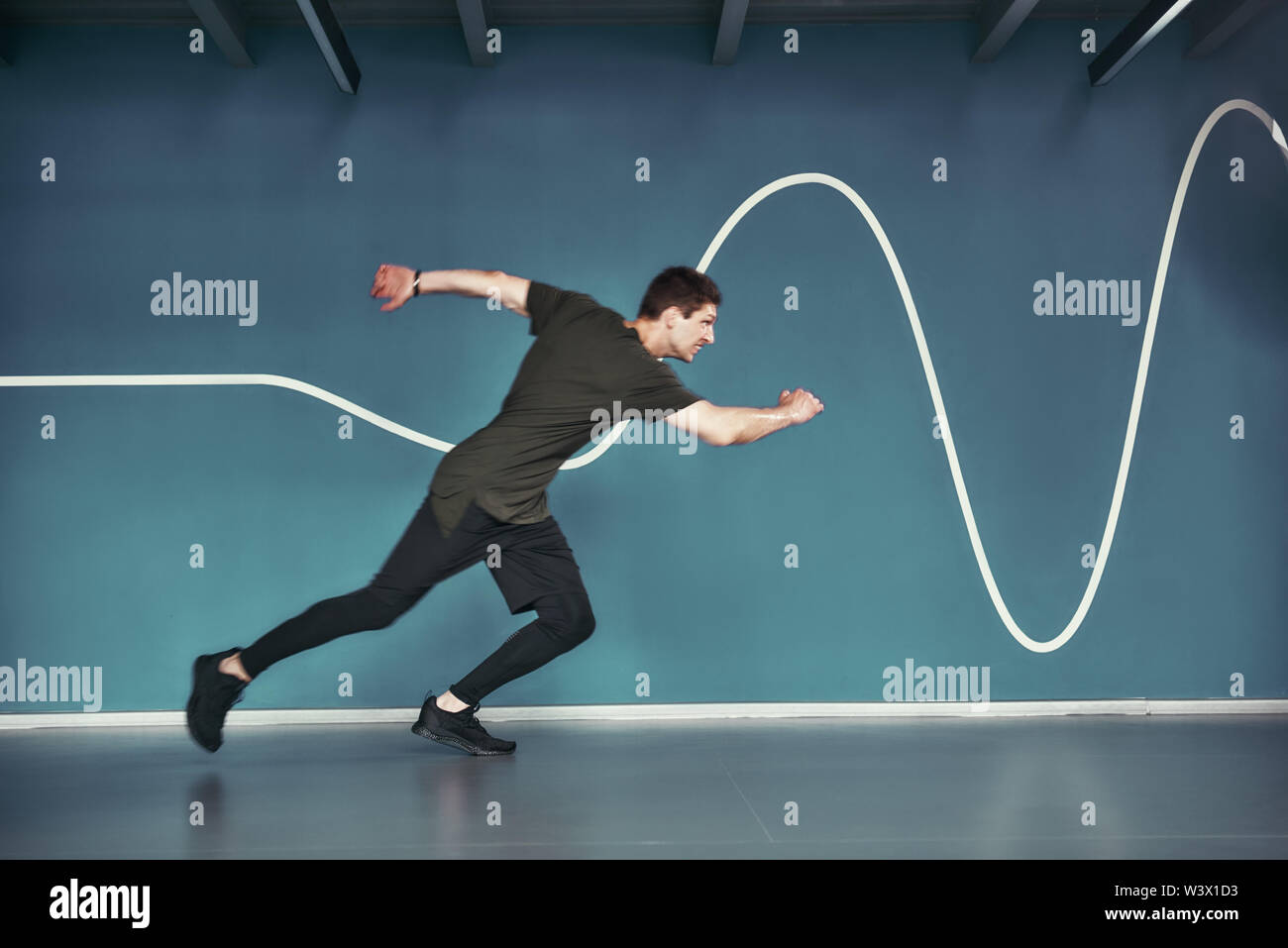 Body shape competition hi-res stock photography and images - Alamy