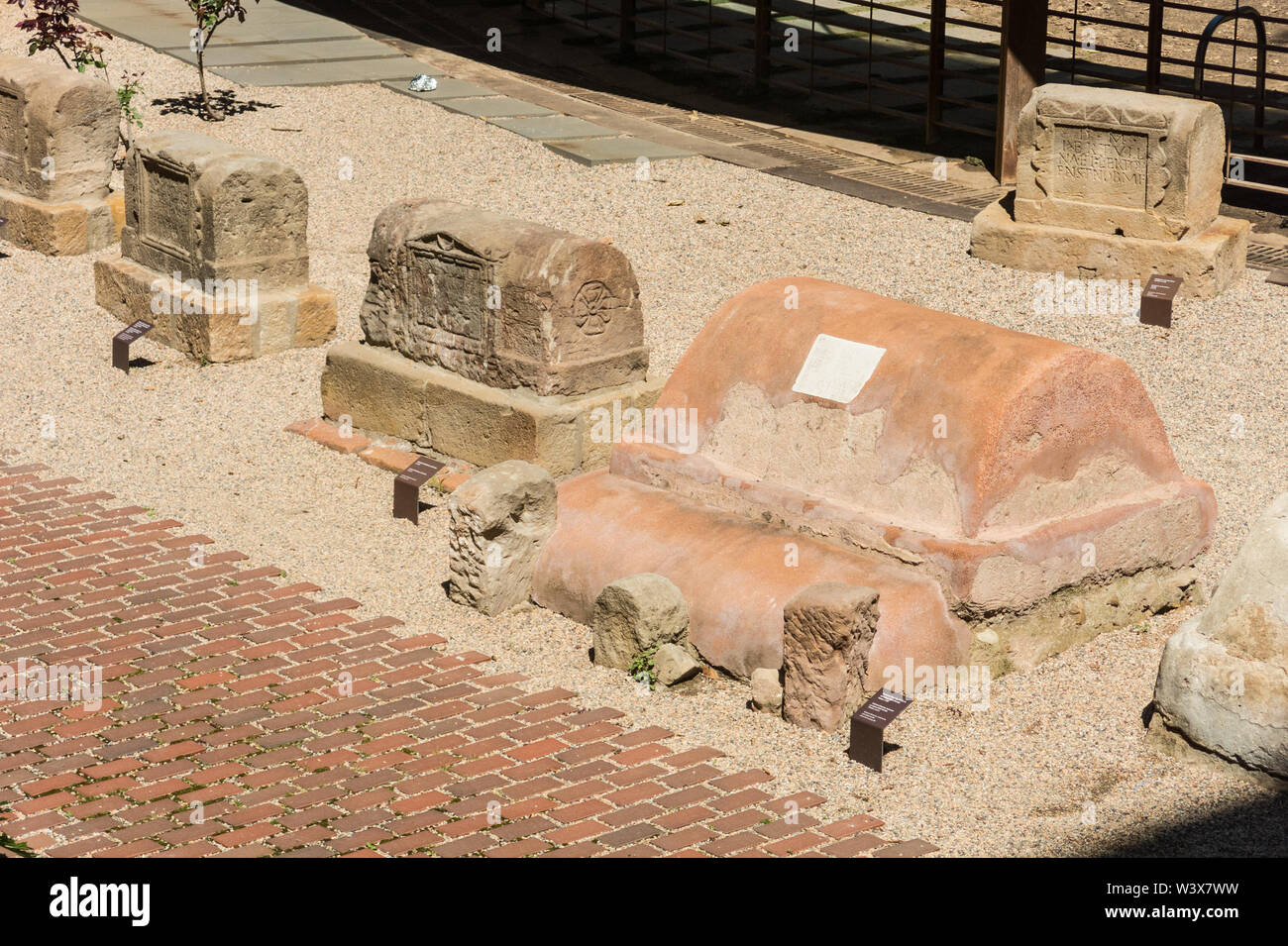 Roman sepulchral way hi-res stock photography and images - Alamy