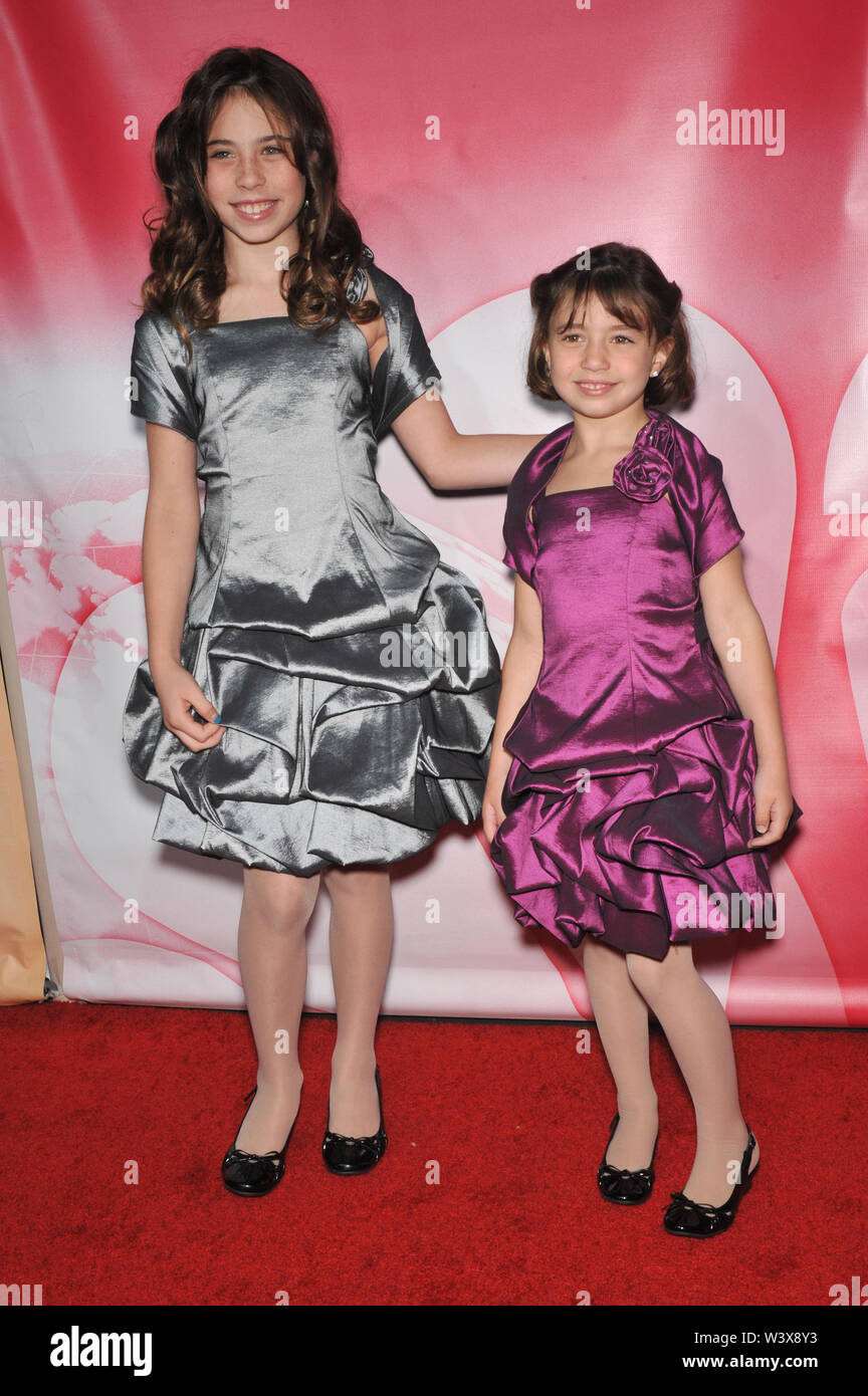 Emily evan rae and savannah paige rae hi-res stock photography and ...