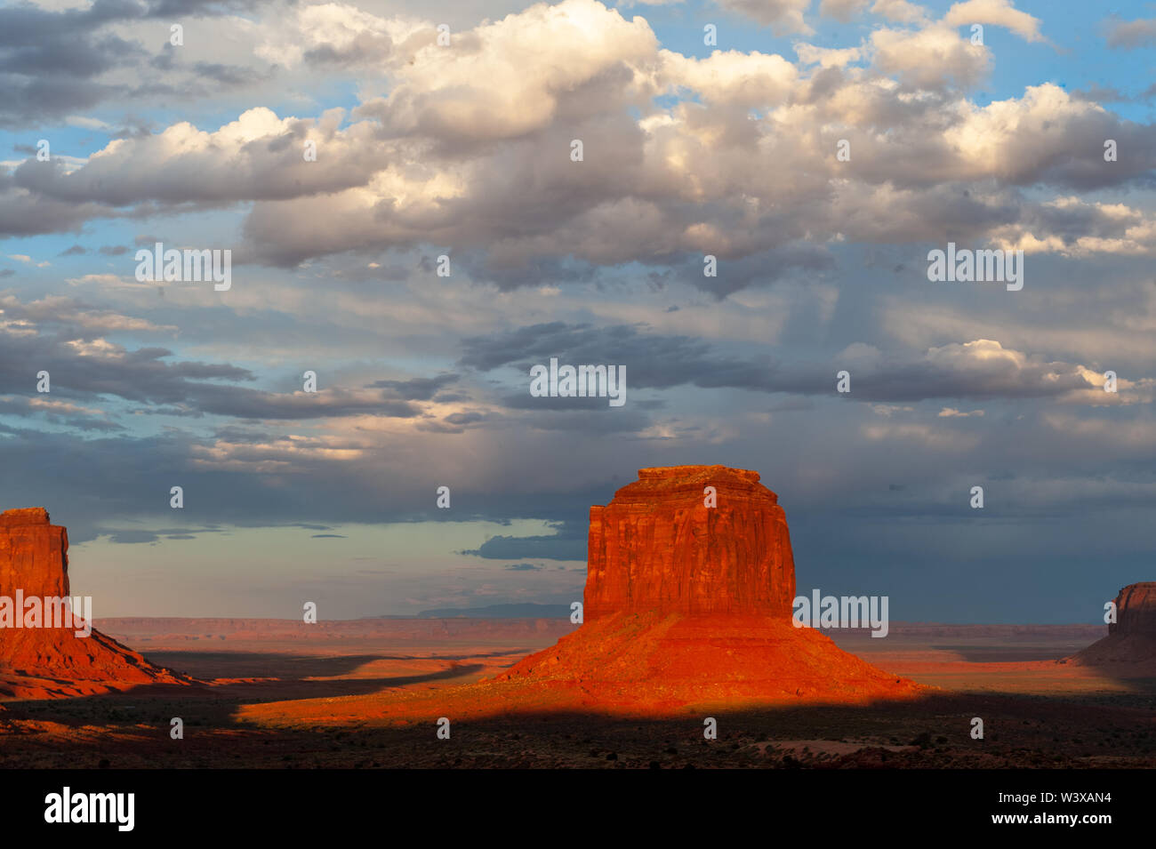 The famous Merrick and Mittens Buttes from monument valley basking in ...