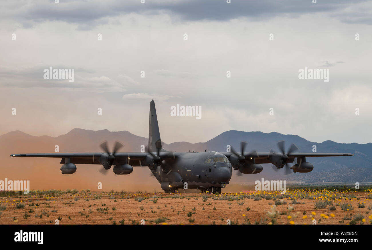 211th rescue squadron hi-res stock photography and images - Alamy