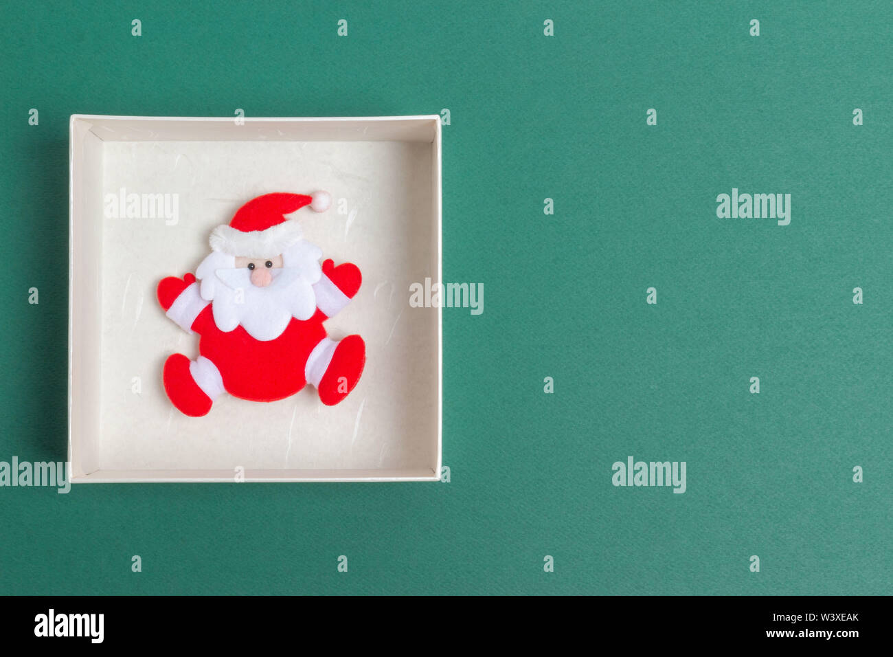 Green santa claus hi-res stock photography and images - Alamy