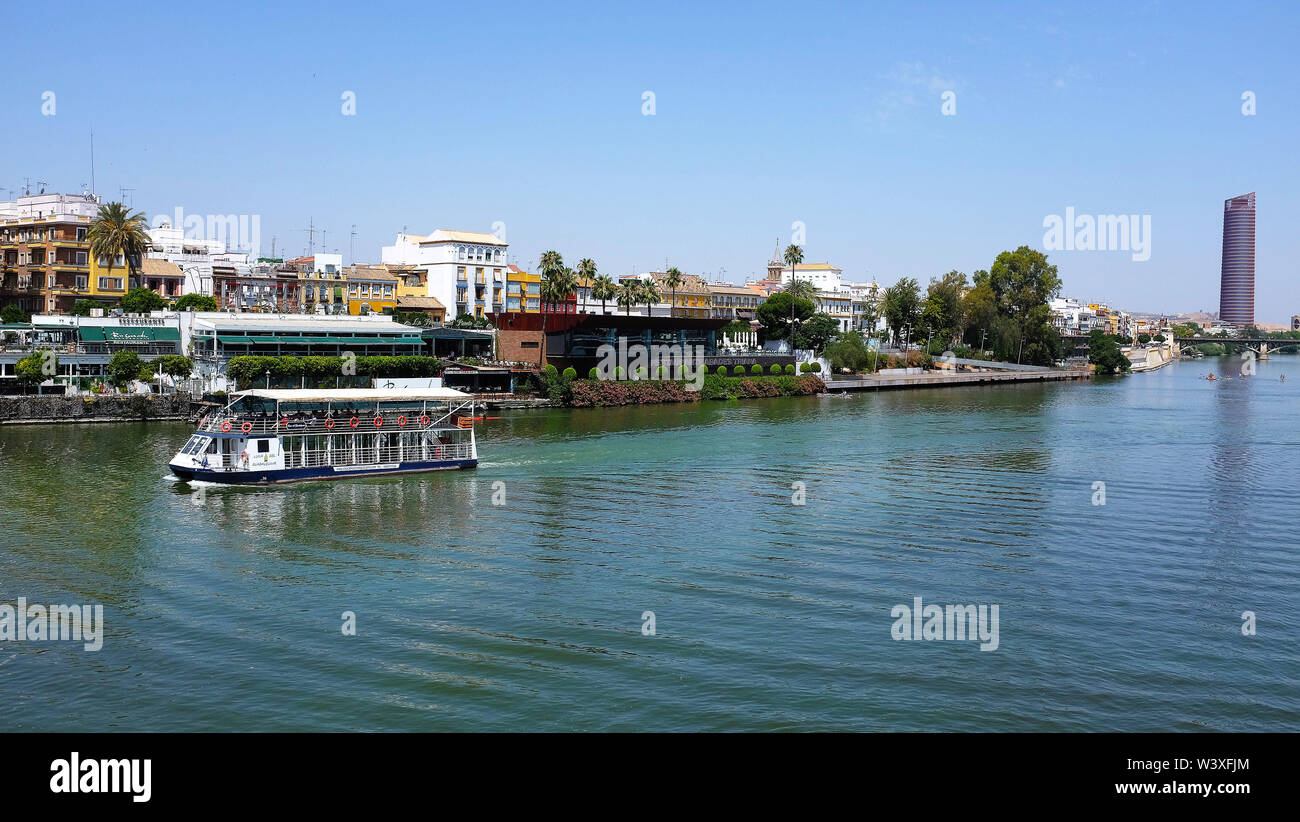 The Guadalquivir river running through Seville, Spain Stock Photo - Alamy