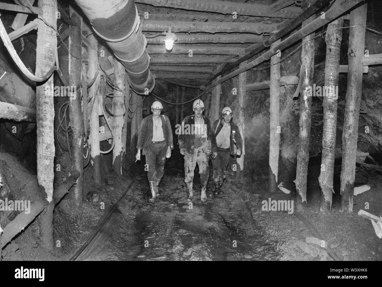 FILED - 01 January 1990, Berlin, Ronneburg: Thuringia/GDR/Mining/3/1990 ...