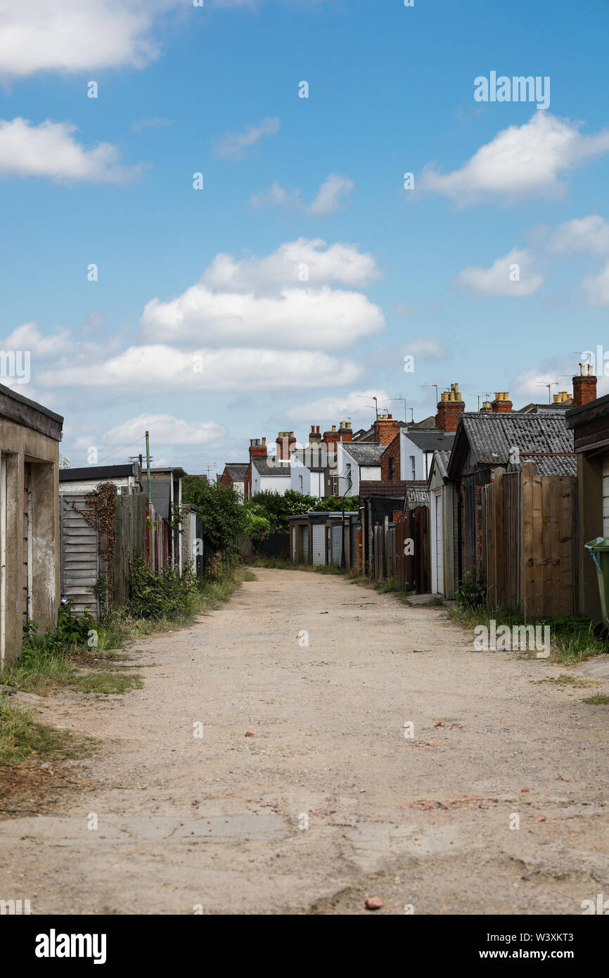 Back to back housing houses hi-res stock photography and images - Alamy