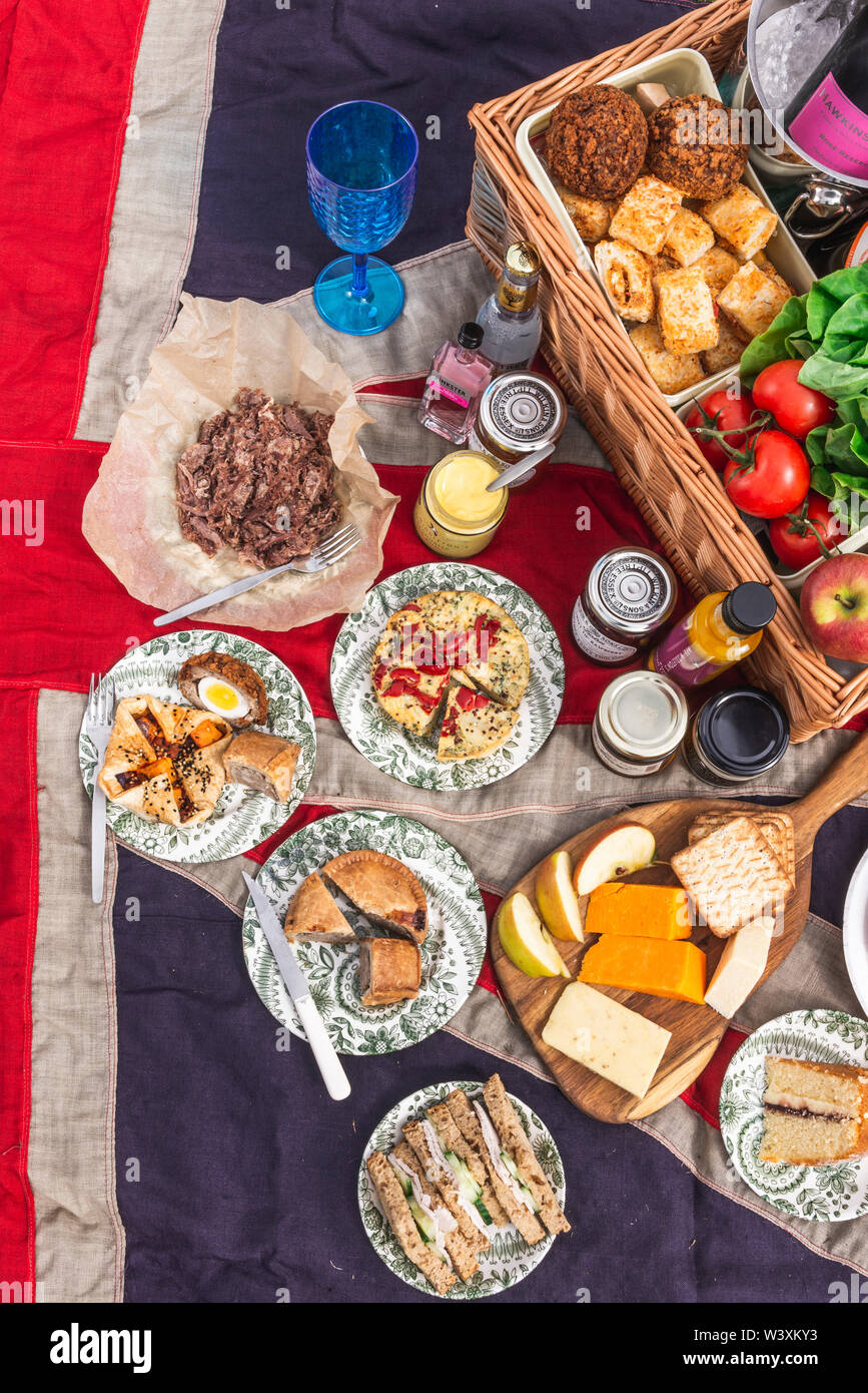 Countryside picnic from above UK Stock Photo - Alamy