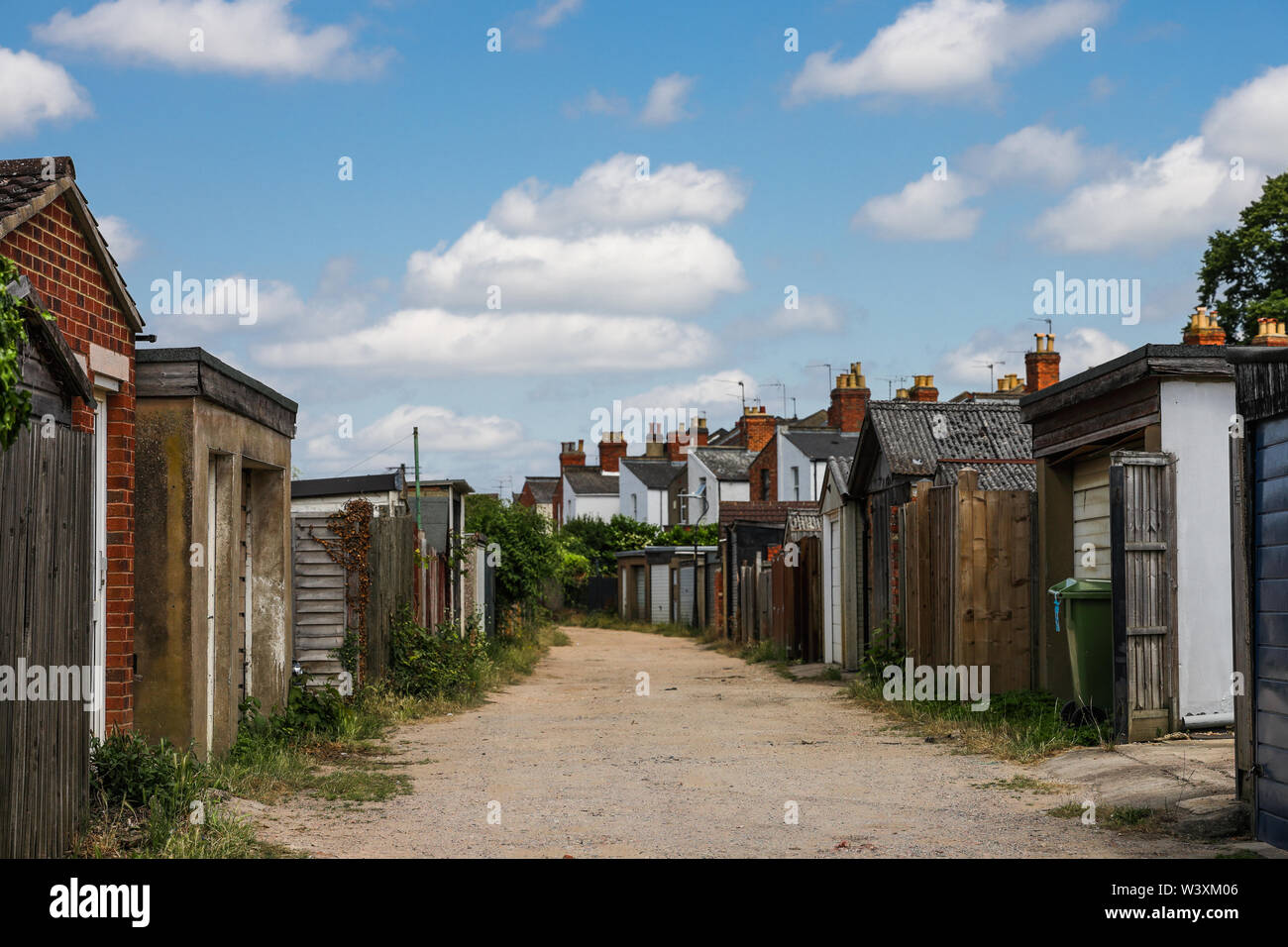 Back to back housing houses hi-res stock photography and images - Alamy