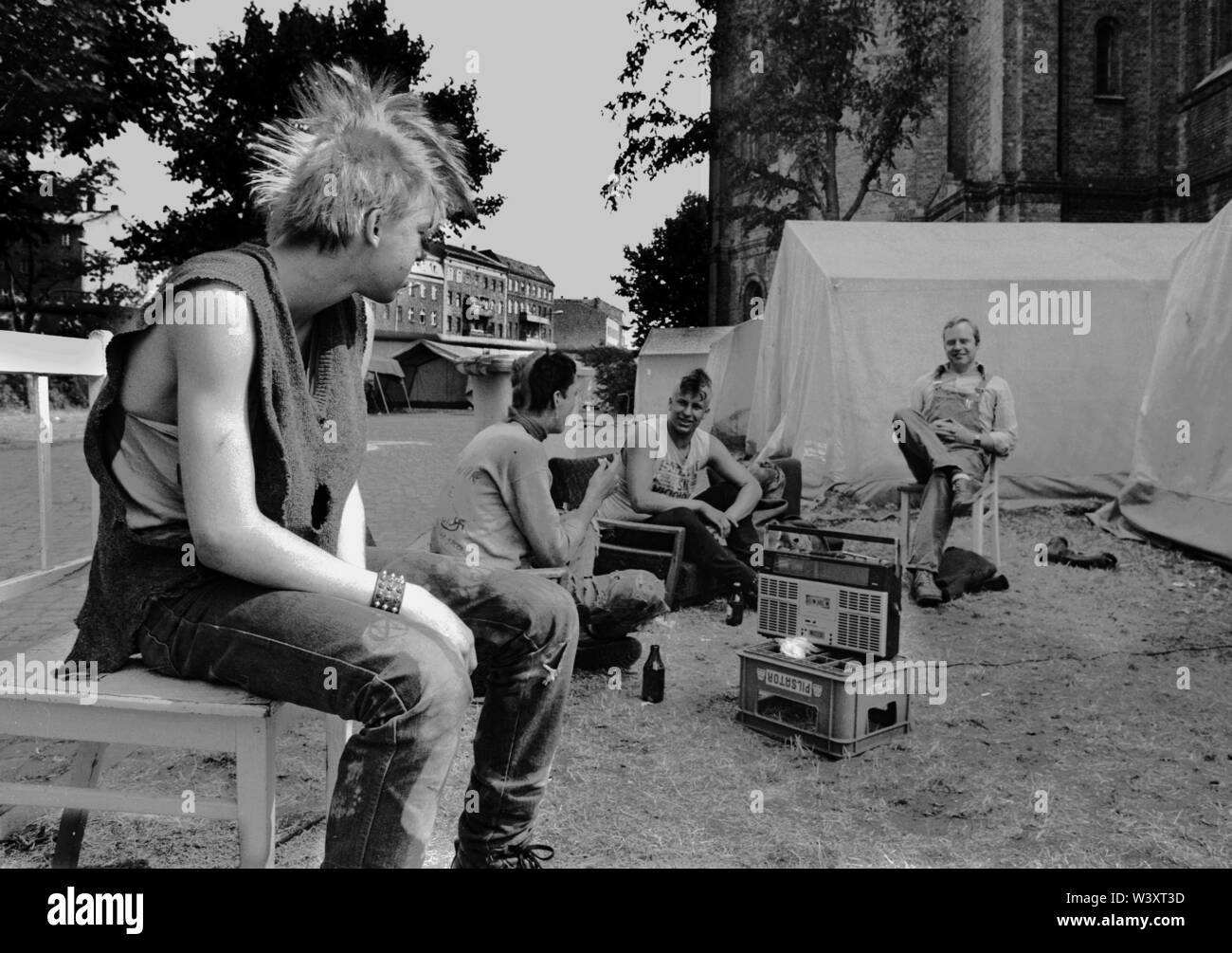 Punkers hi-res stock photography and images - Alamy