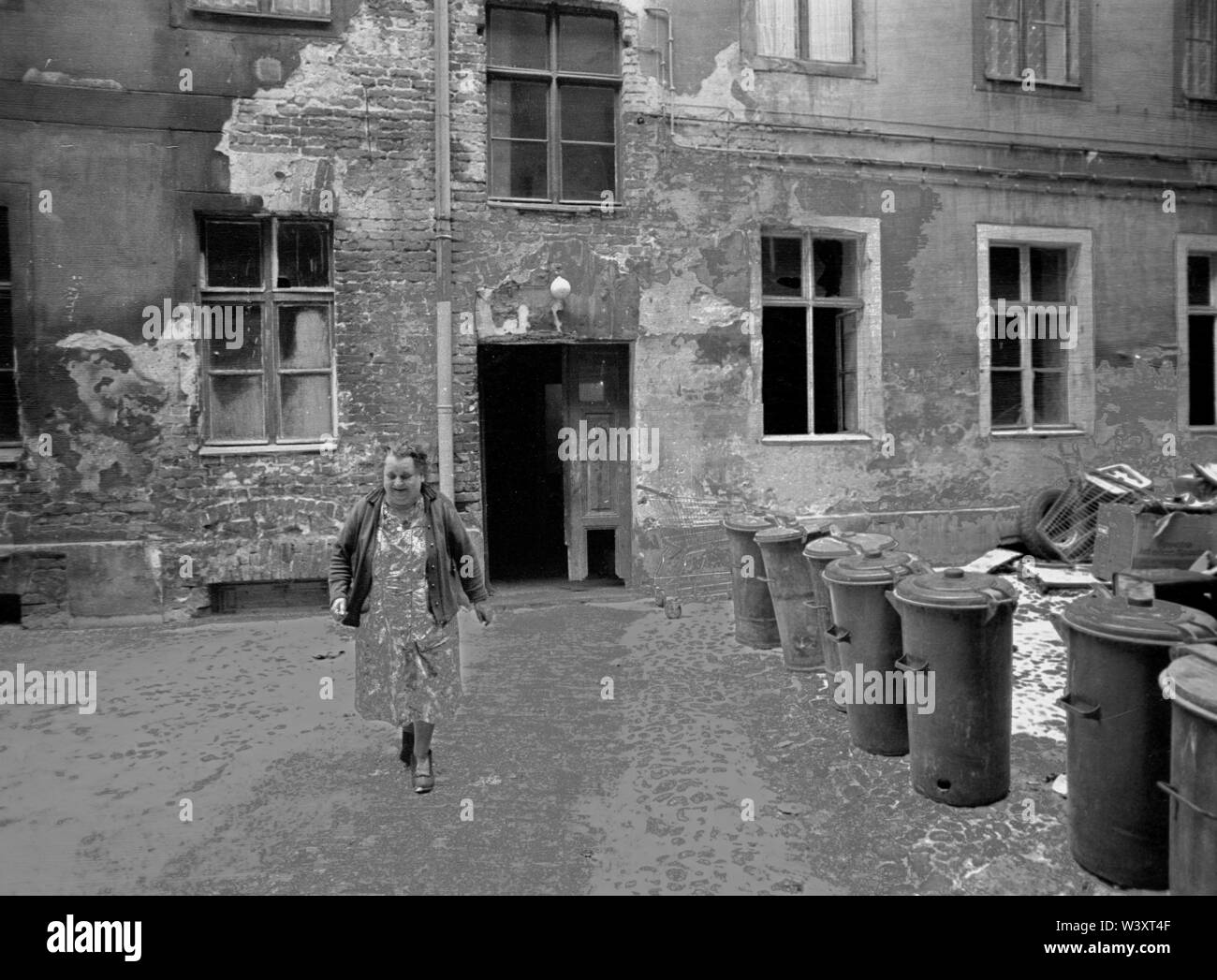 1983 Berlin Wall High Resolution Stock Photography and Images - Alamy