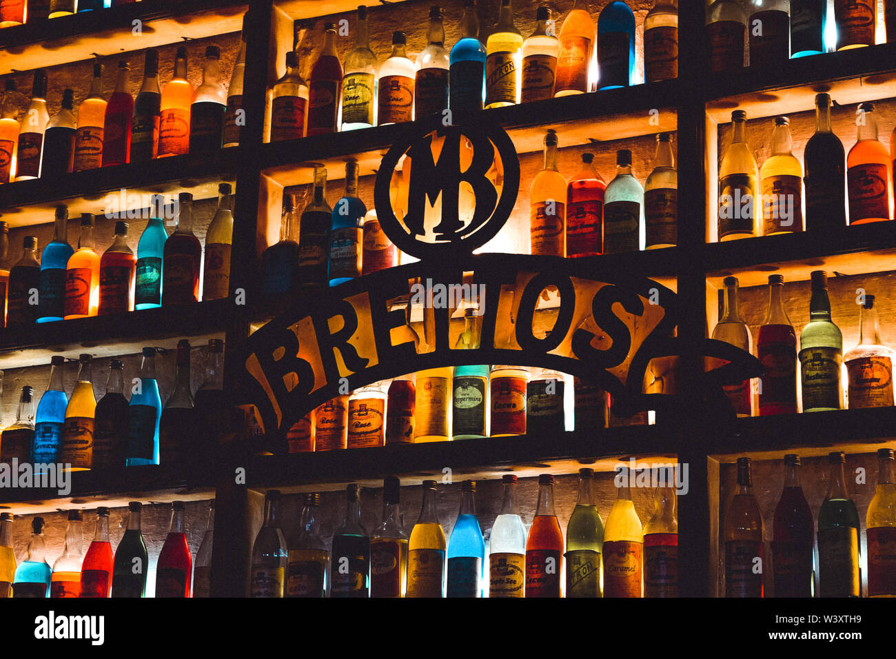 Famous bar hi-res stock photography and images - Alamy