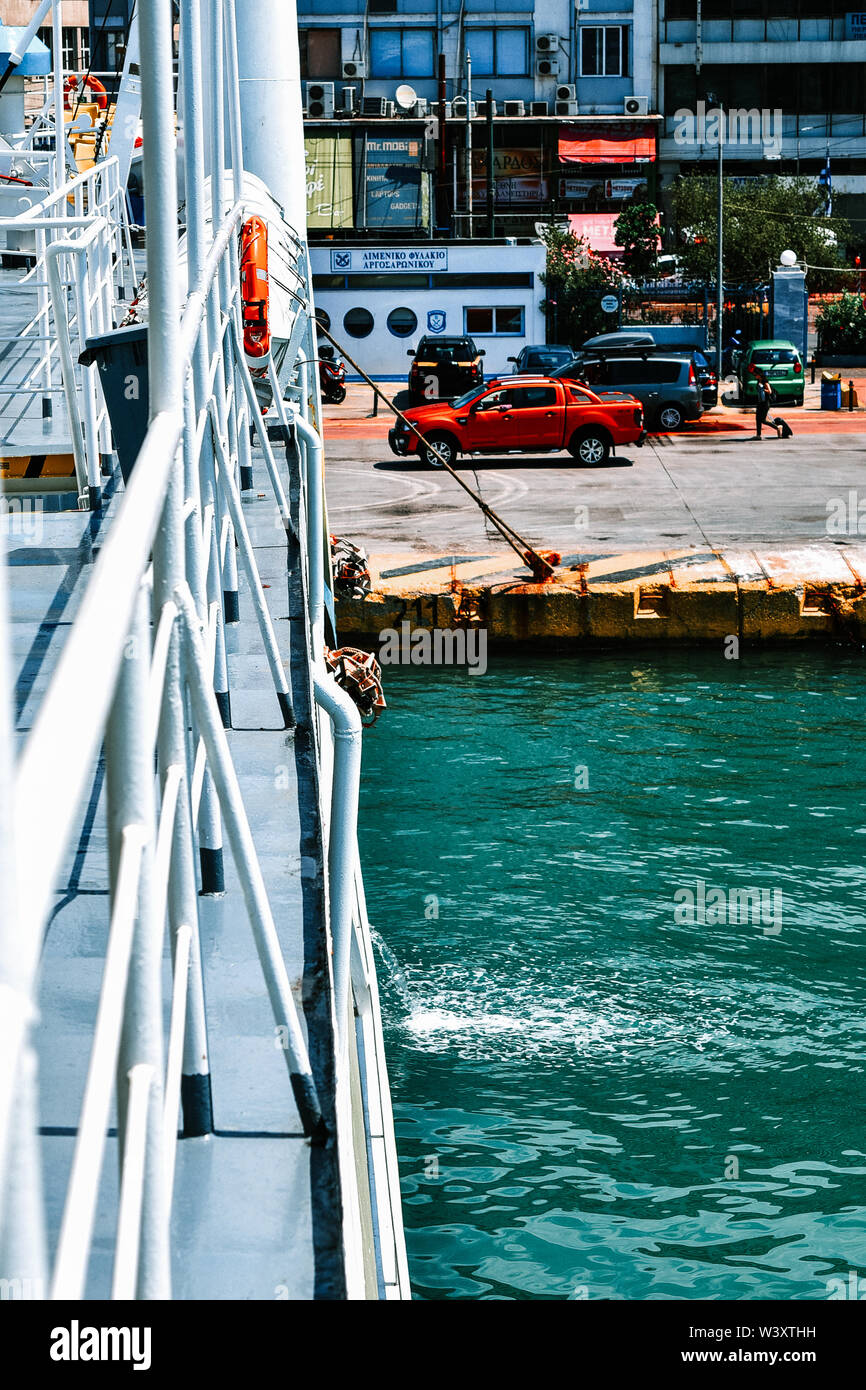 Ship leaving port hi-res stock photography and images - Alamy