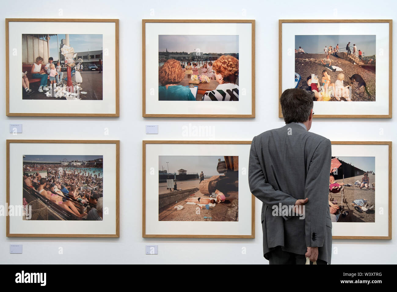 Martin parr the last resort hi-res stock photography and images - Alamy