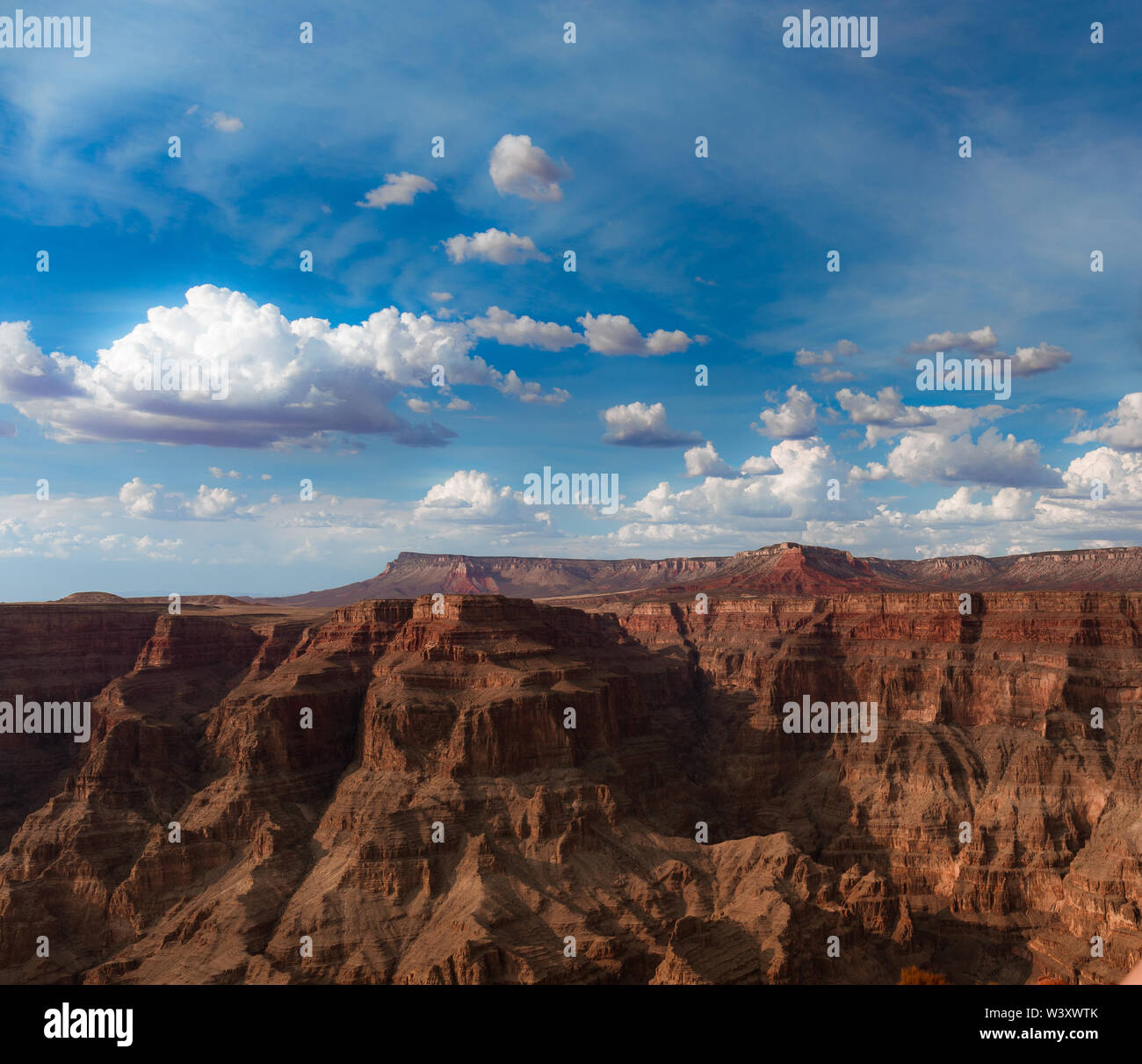 Grand Canyon Gorge with dramatic clouds Stock Photo - Alamy