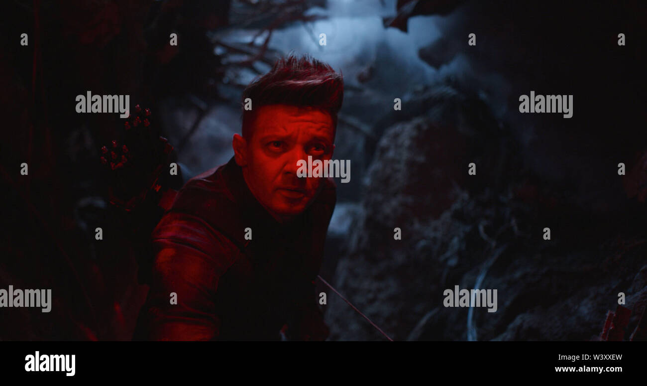 AVENGERS: ENDGAME (2019) AKA AVENGERS 4 JEREMY RENNER ANTHONY RUSSO ...