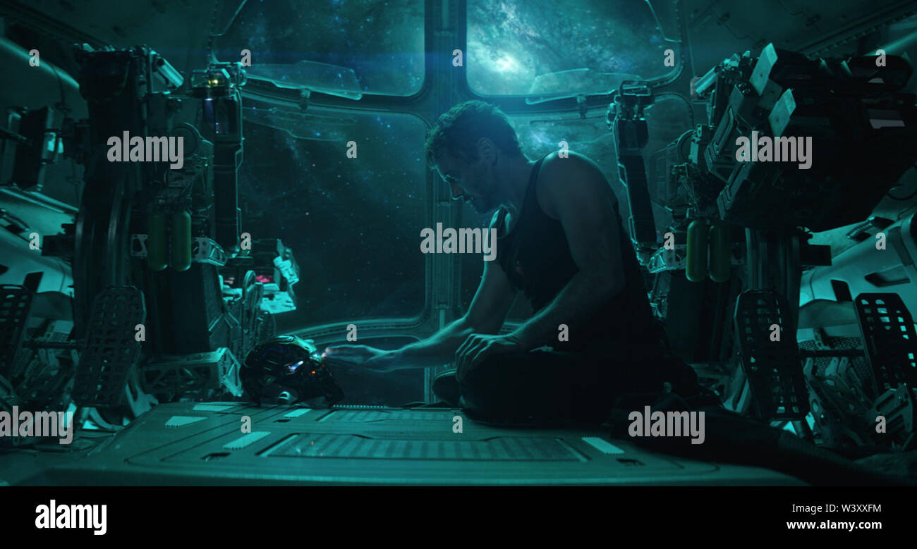 Robert downey jr avengers endgame still hi-res stock photography and ...