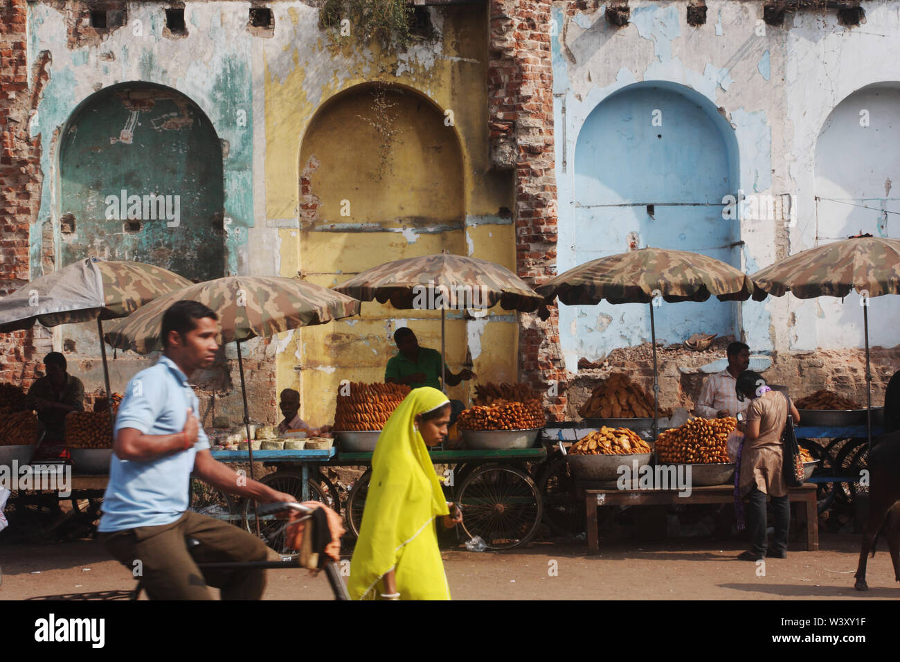 India odisha puri jagannath temple hi-res stock photography and images ...