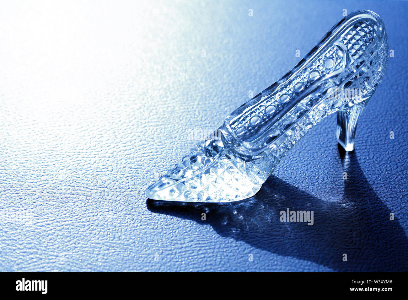 Glass slipper cinderella hi-res stock photography and images - Alamy