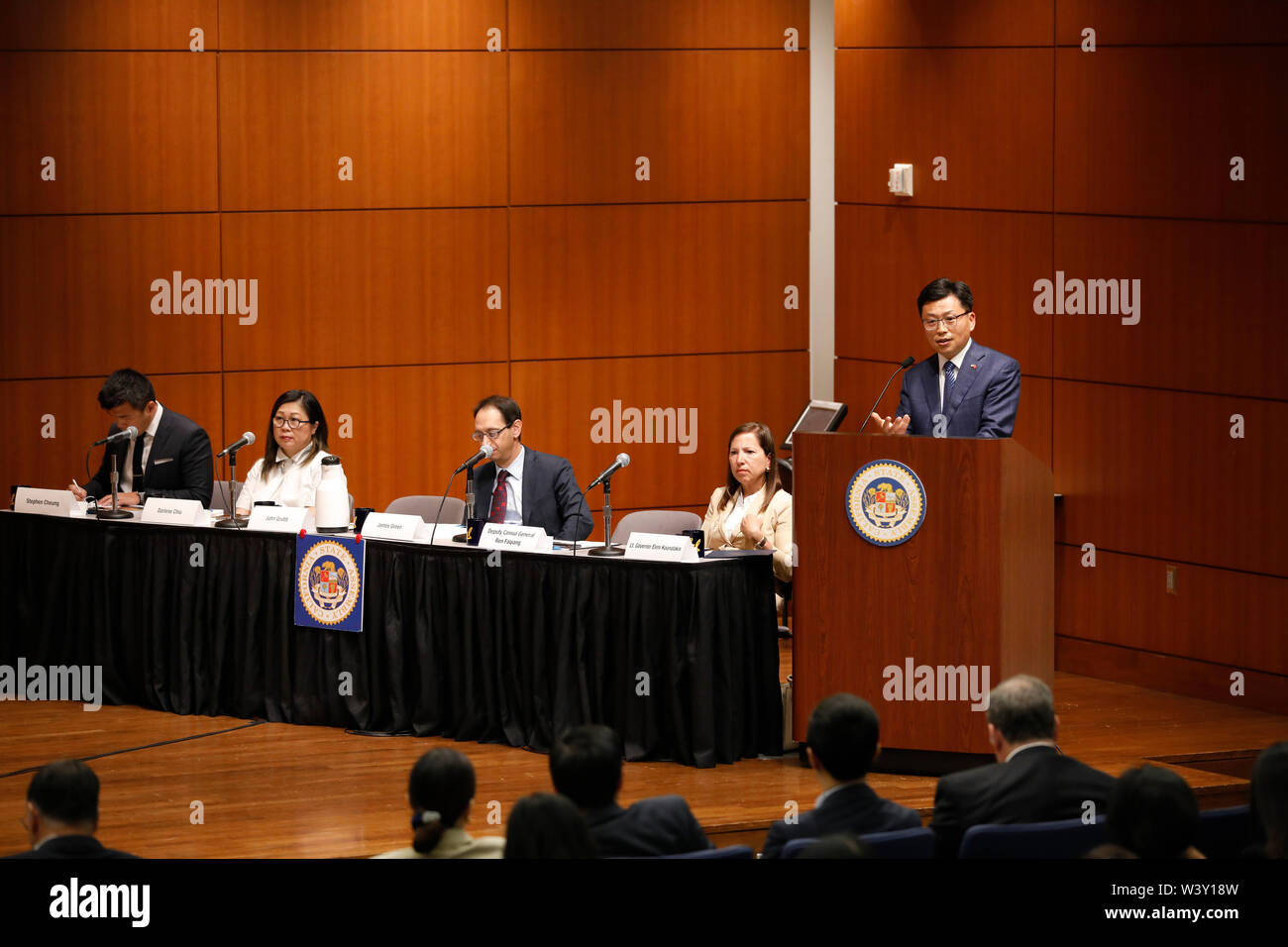 Deputy consul general hi-res stock photography and images - Alamy